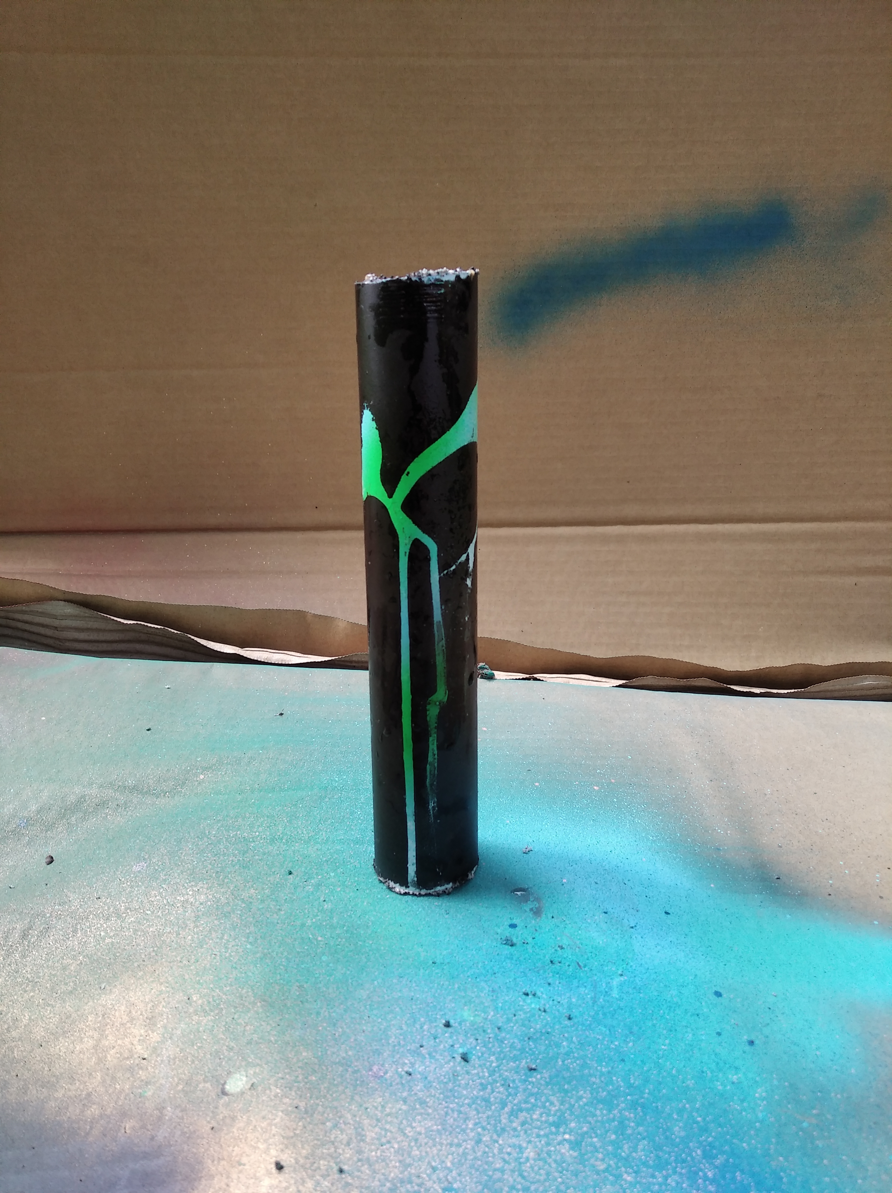 Experimenting With Spraypainting Pipes : 8 Steps - Instructables