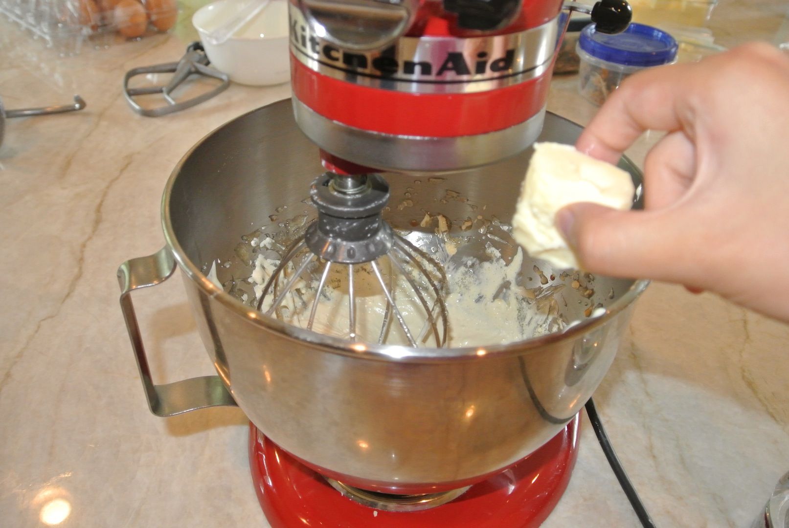Buttercream 101 : 7 Steps (with Pictures) - Instructables