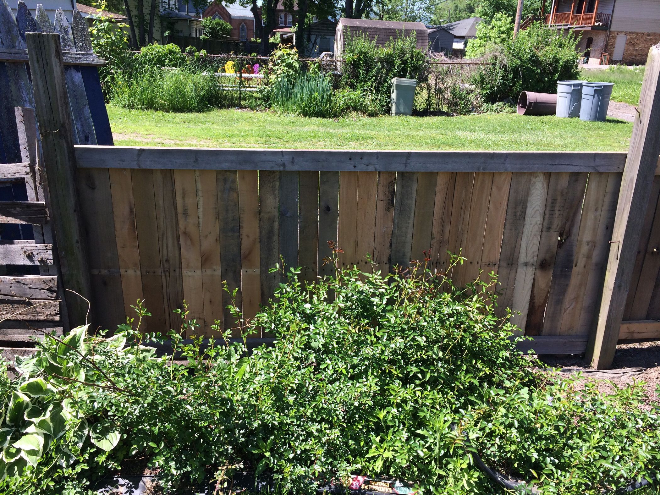 Pallet Fence : 4 Steps - Instructables