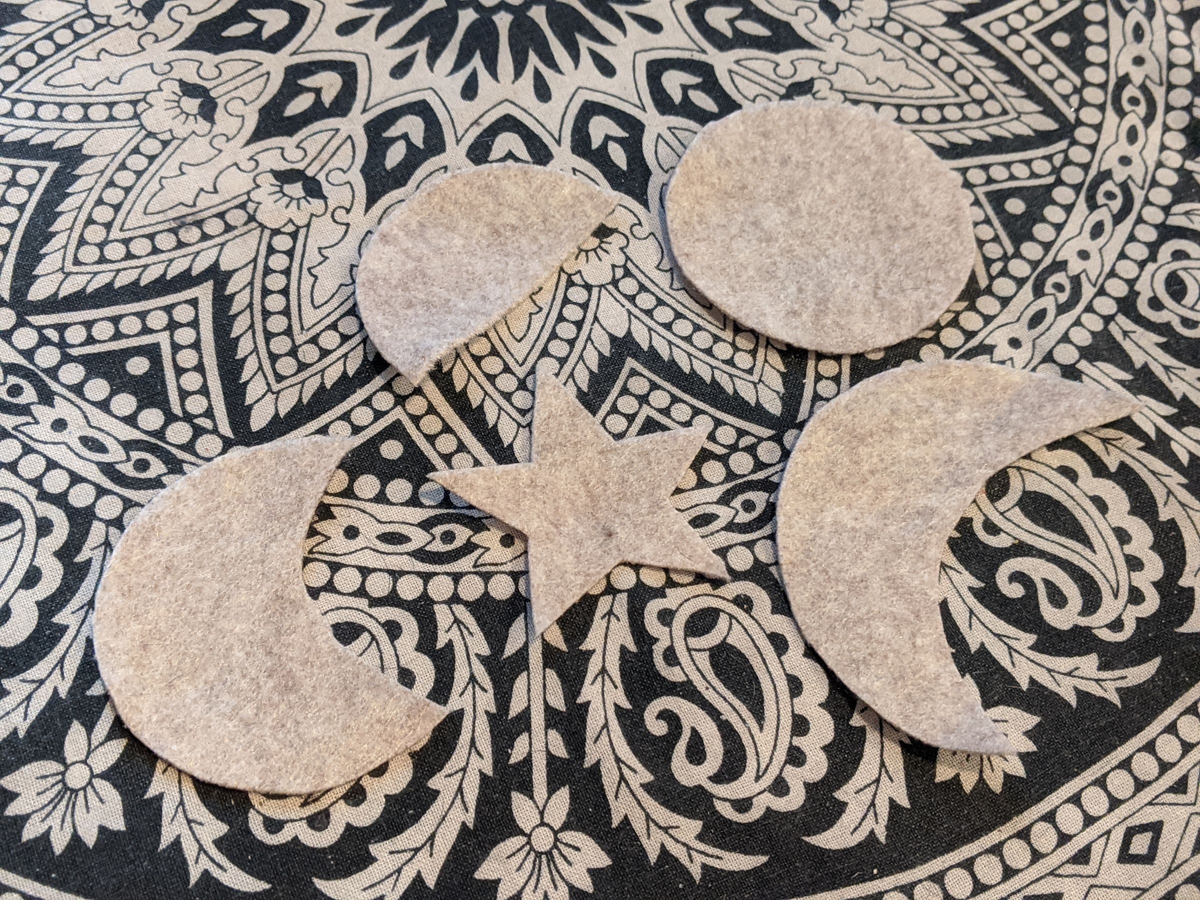 Celestial Moon Garland : 8 Steps (with Pictures) - Instructables