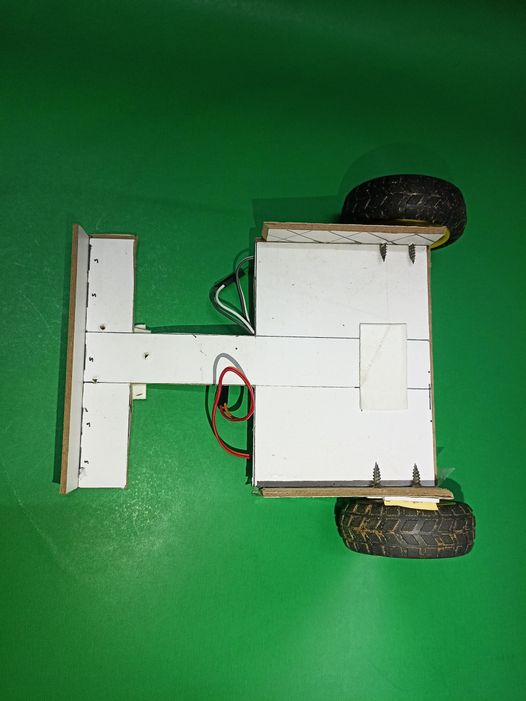 Building a 3-Sensor Line Follower Robot | Arduino + L298N | DIY : 6 ...