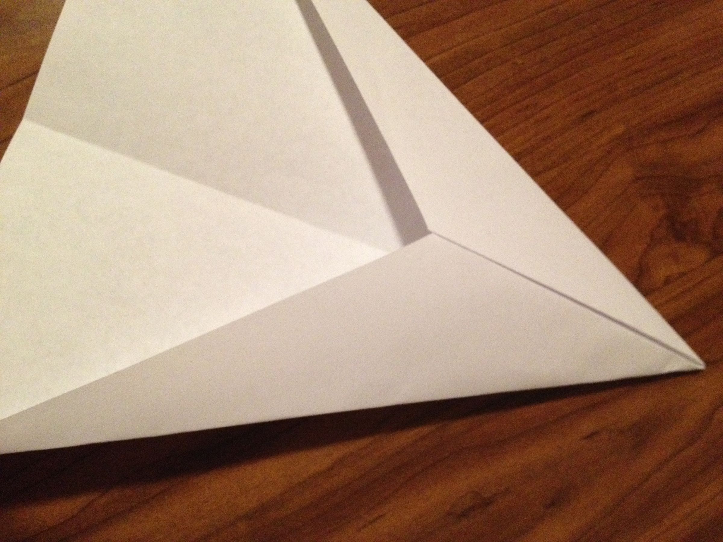 The Classic Paper Airplane : 4 Steps - Instructables