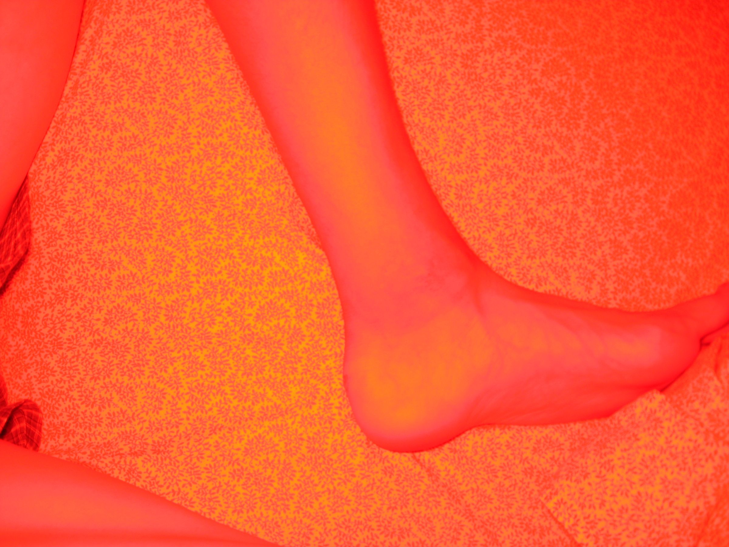Create No-edit Pop-art Style Pictures Using a Frisbee : 4 Steps ...