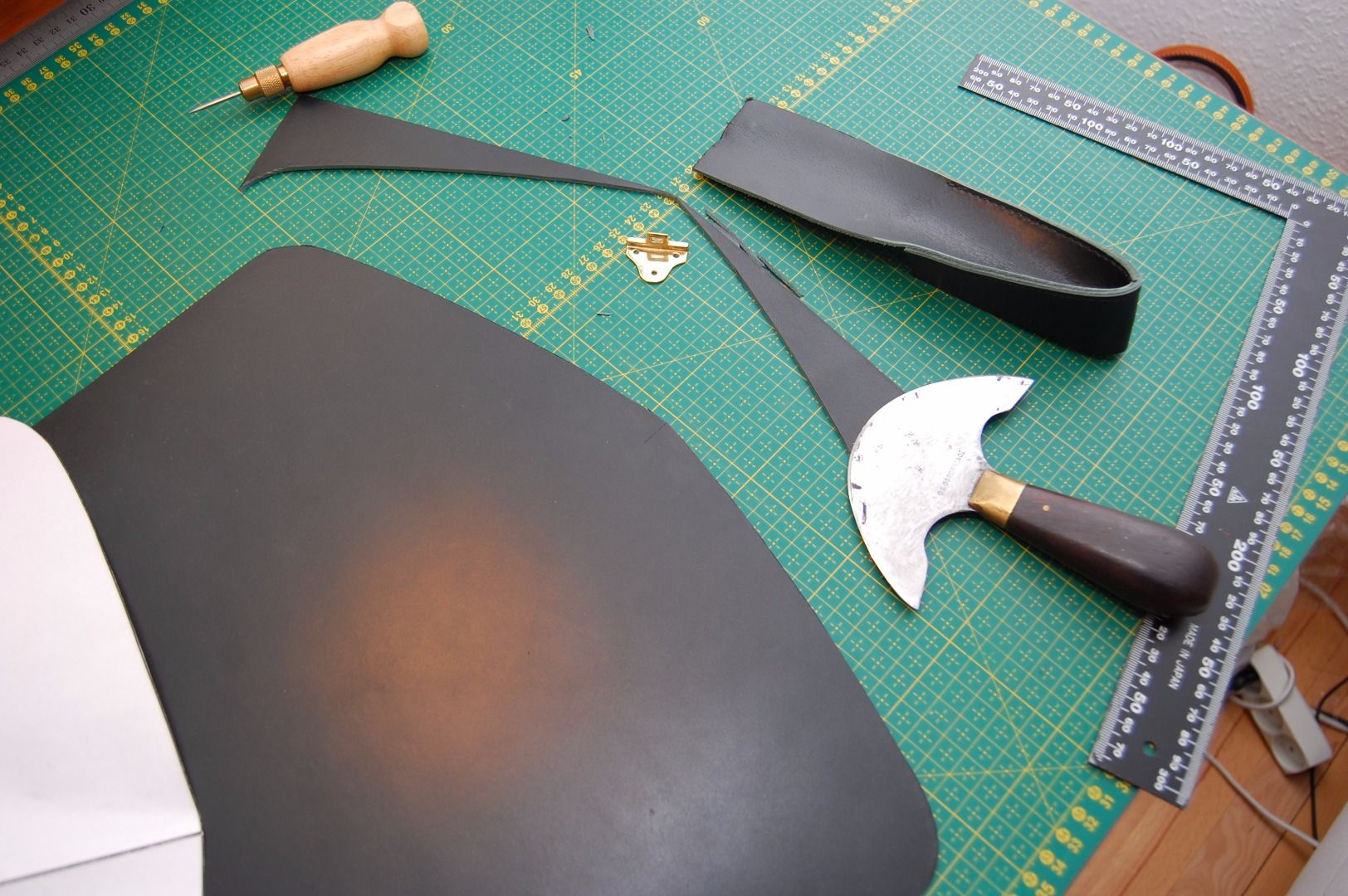 Leather Portfolio : 6 Steps (with Pictures) - Instructables