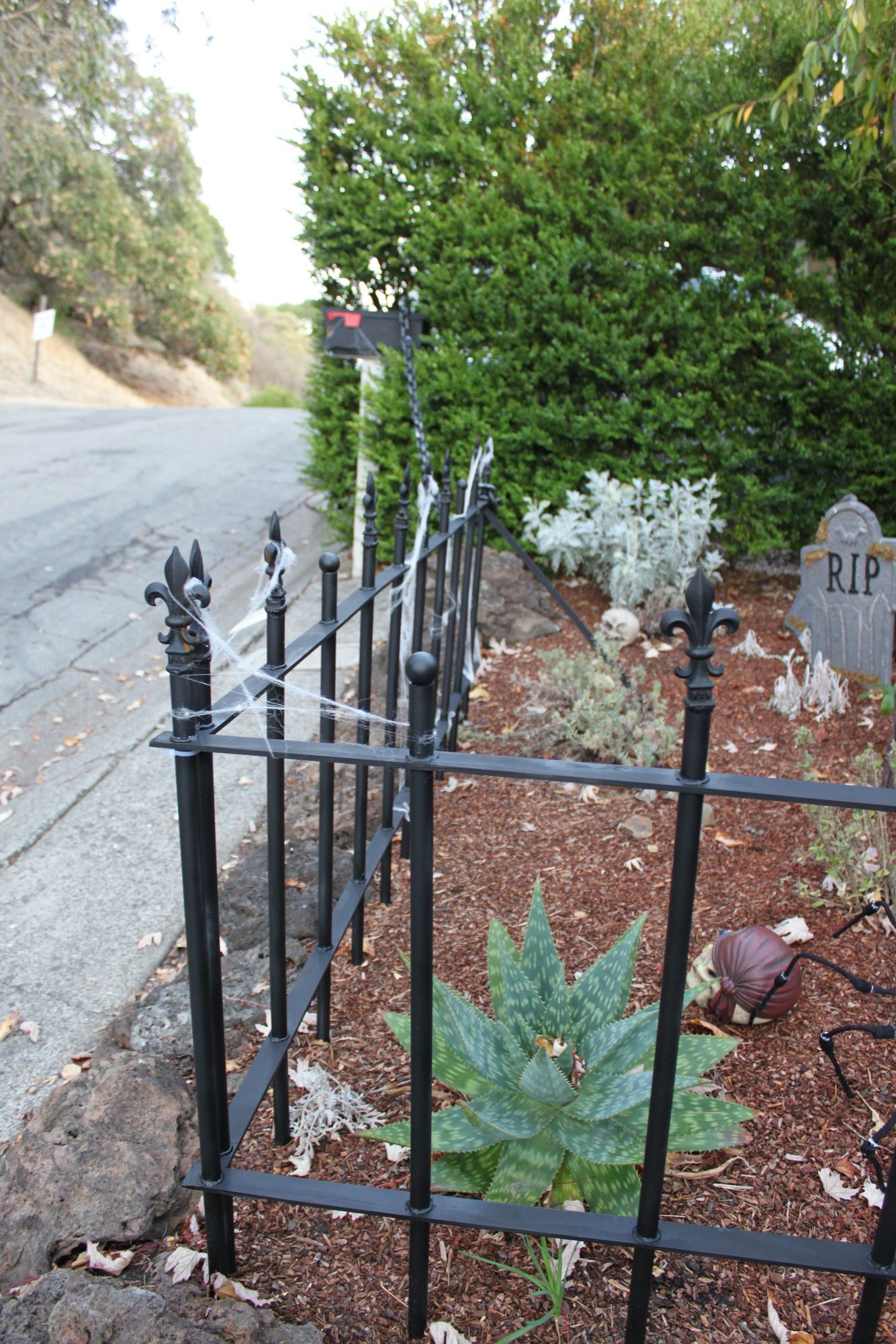 Cemetery Fence : 7 Steps - Instructables