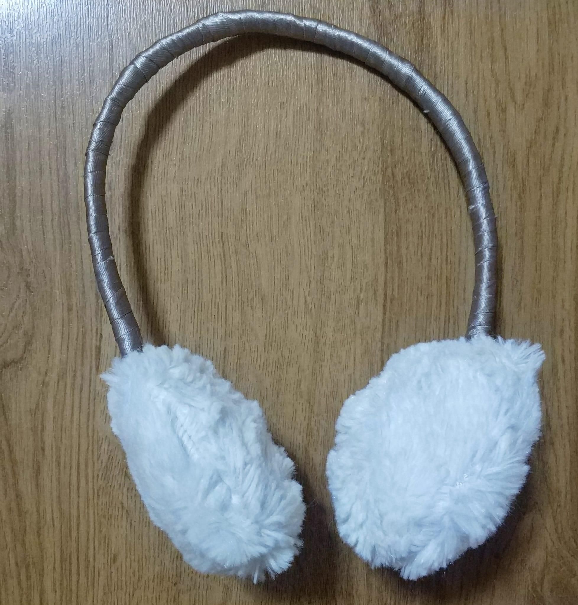 Fluffy Earmuffs Sewing Project : 3 Steps (with Pictures) - Instructables