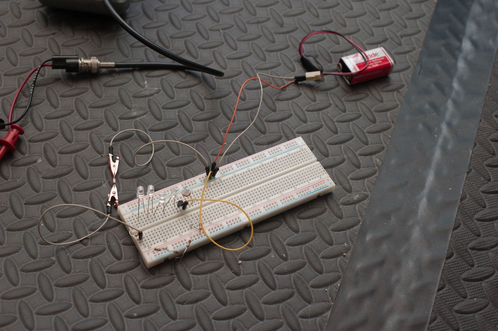 Dark Sensor ( Light Sensor / Automatic Street Light ) : 4 Steps ...