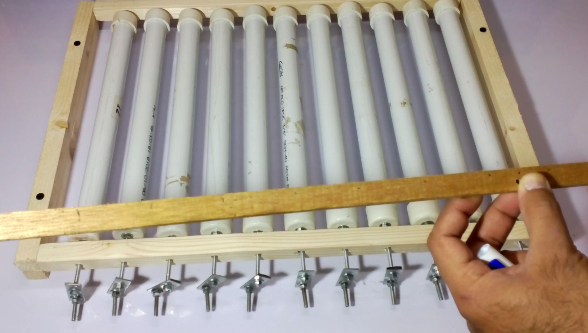 Automatic Egg Turner for Incubator : 9 Steps (with Pictures ...