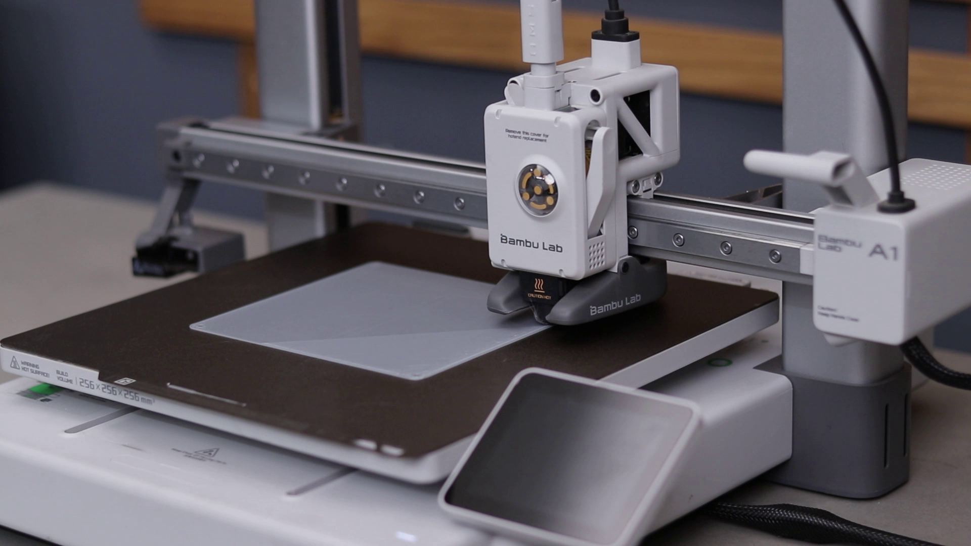 Smart Desk Dustbin With Futuristic Iris Lid : 10 Steps (with Pictures ...