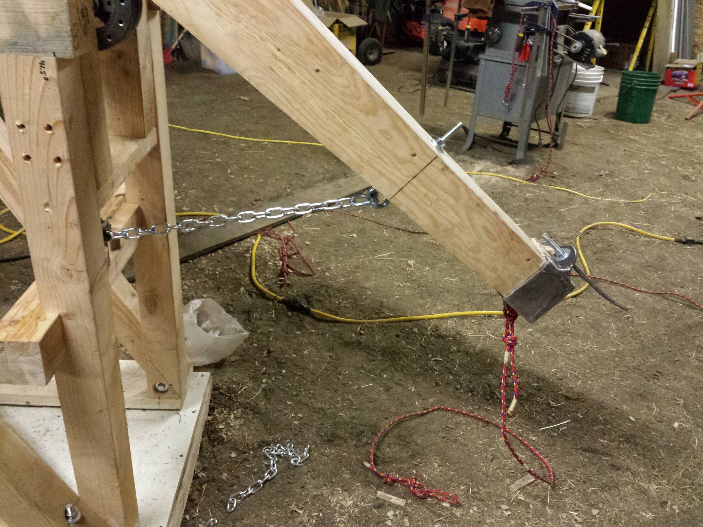Floating Arm Trebuchet : 7 Steps (with Pictures) - Instructables