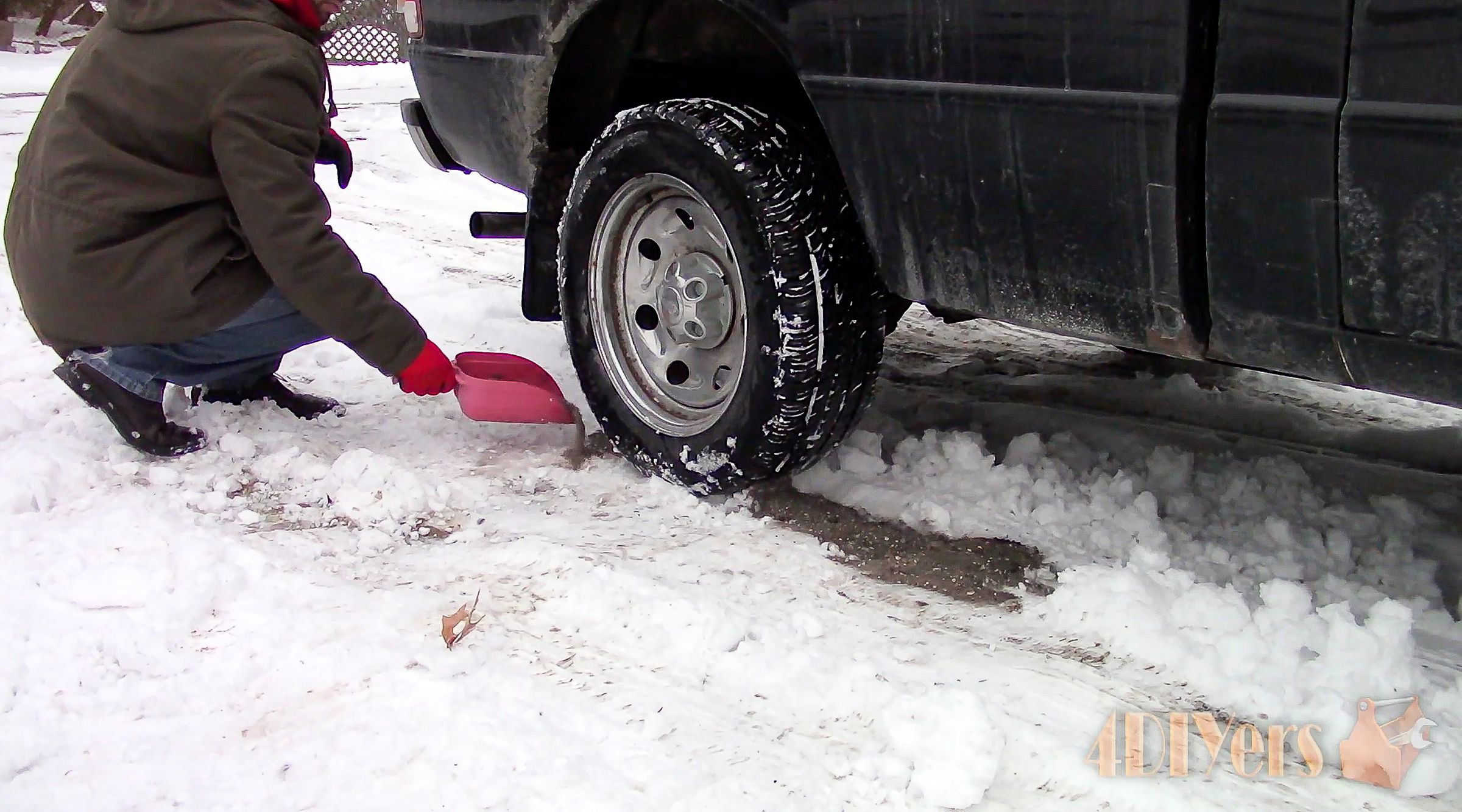 How to Get Your Vehicle Unstuck in the Snow : 6 Steps (with Pictures ...