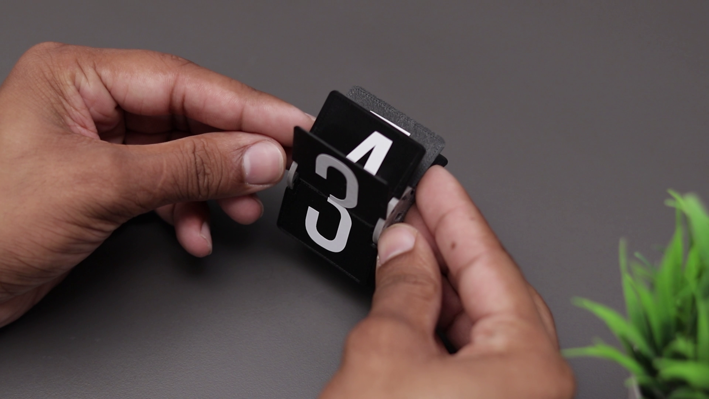 Making a Split Flat Display Clock - 3D Printed | Arduino : 16 Steps ...