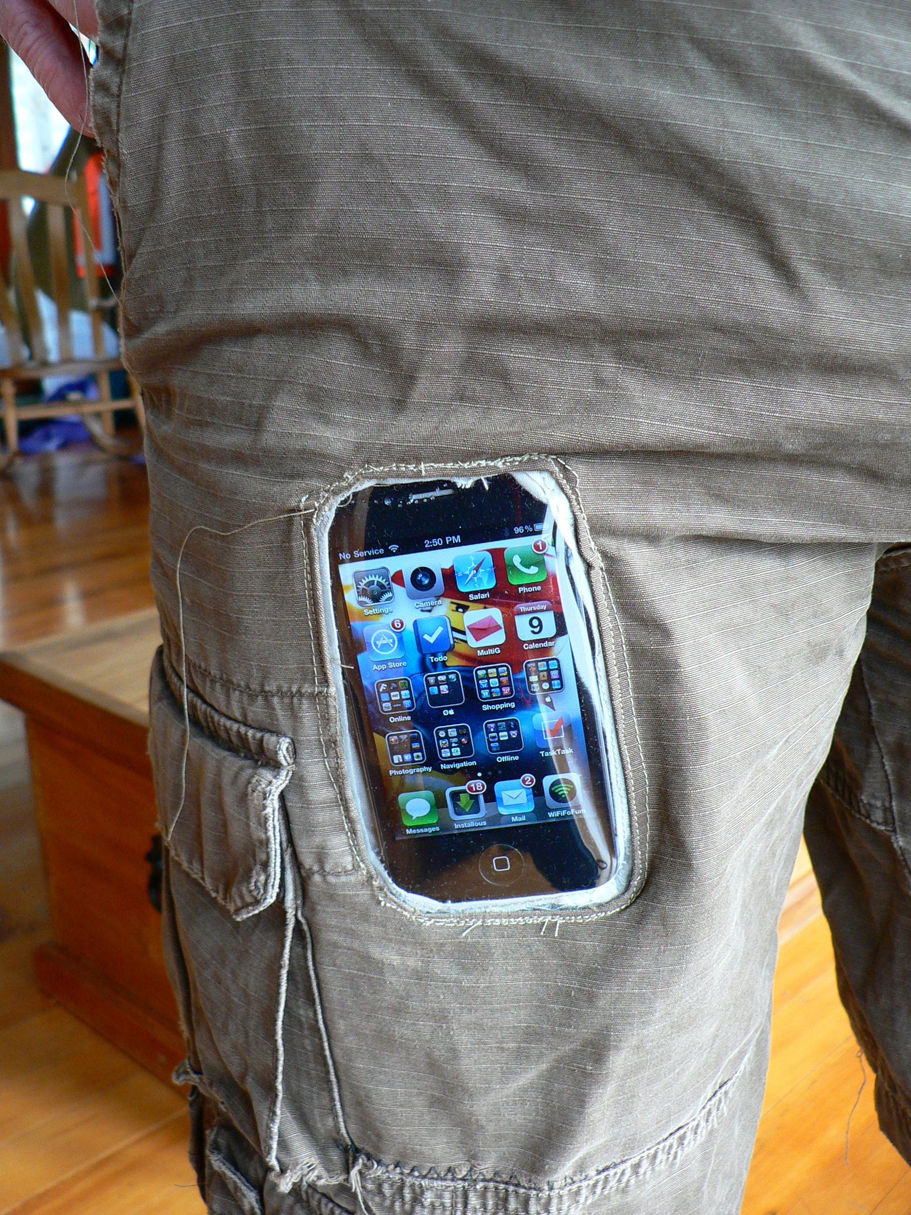 IPhone Window Pocket (or Is It a Shorts-shaped Case) : 4 Steps ...
