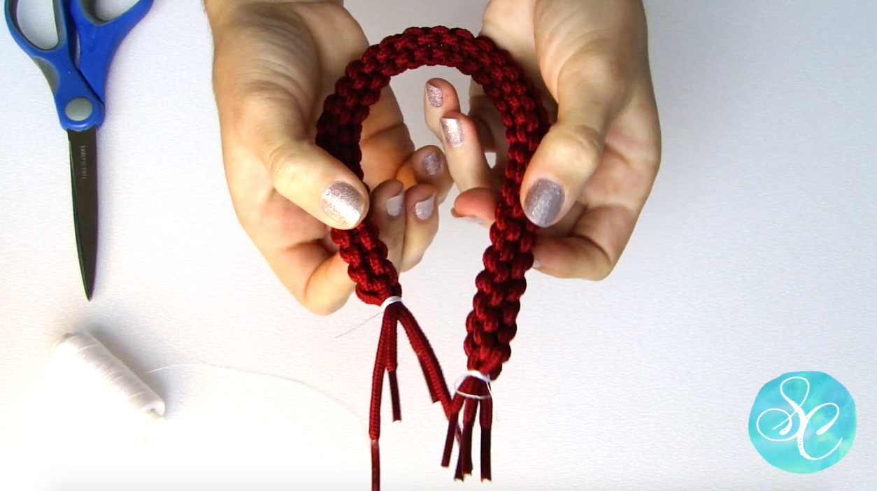 Shoelace Necklace DIY : 6 Steps - Instructables