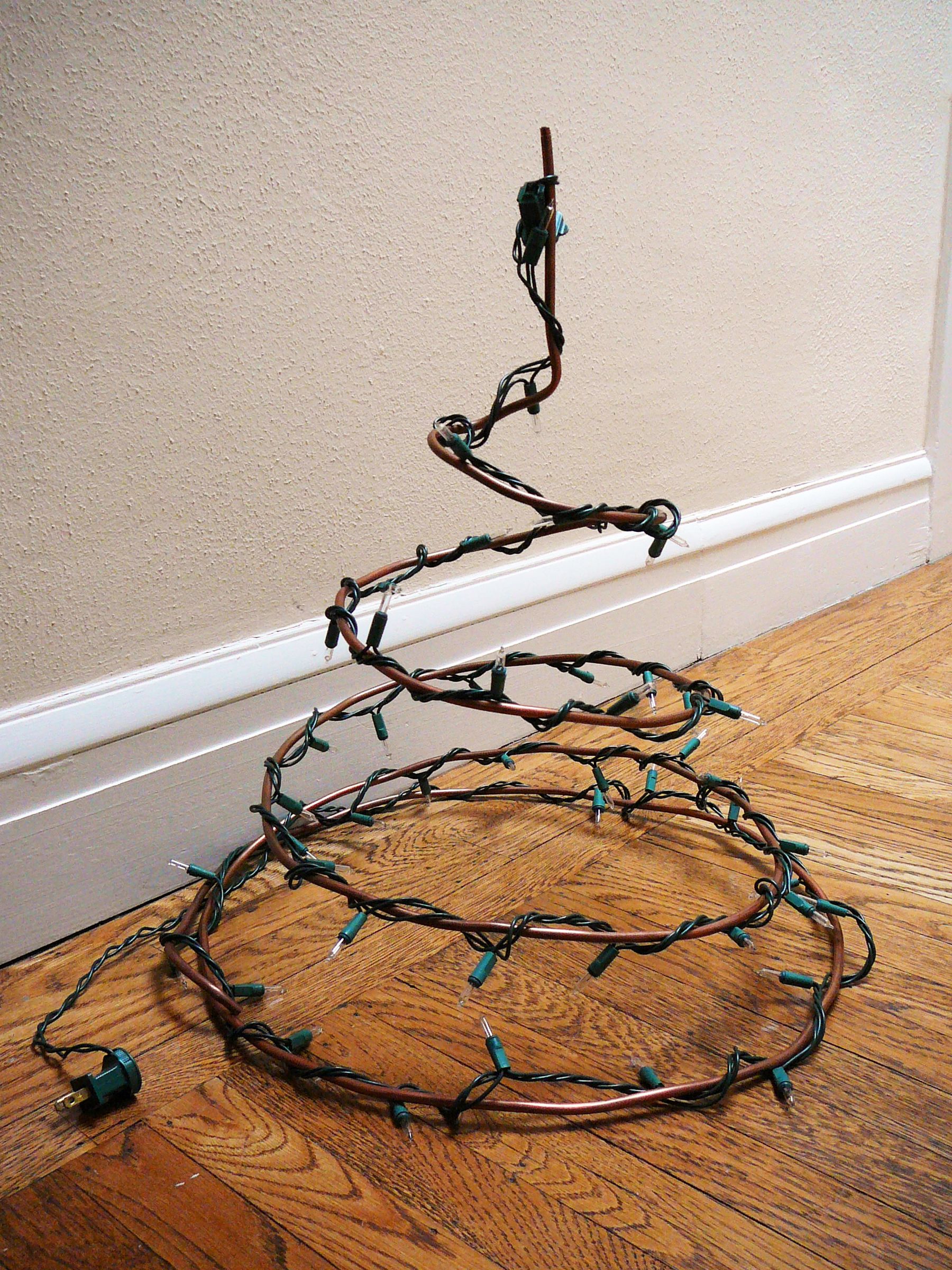 Collapsible Wire Christmas Tree : 3 Steps (with Pictures) - Instructables