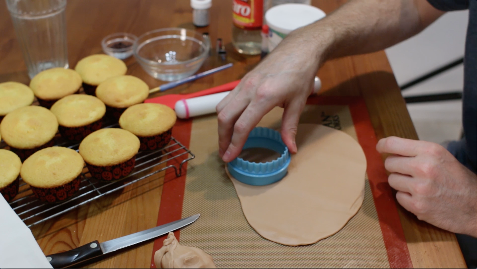Pimple and Blackhead Popping Cupcakes : 10 Steps (with Pictures ...