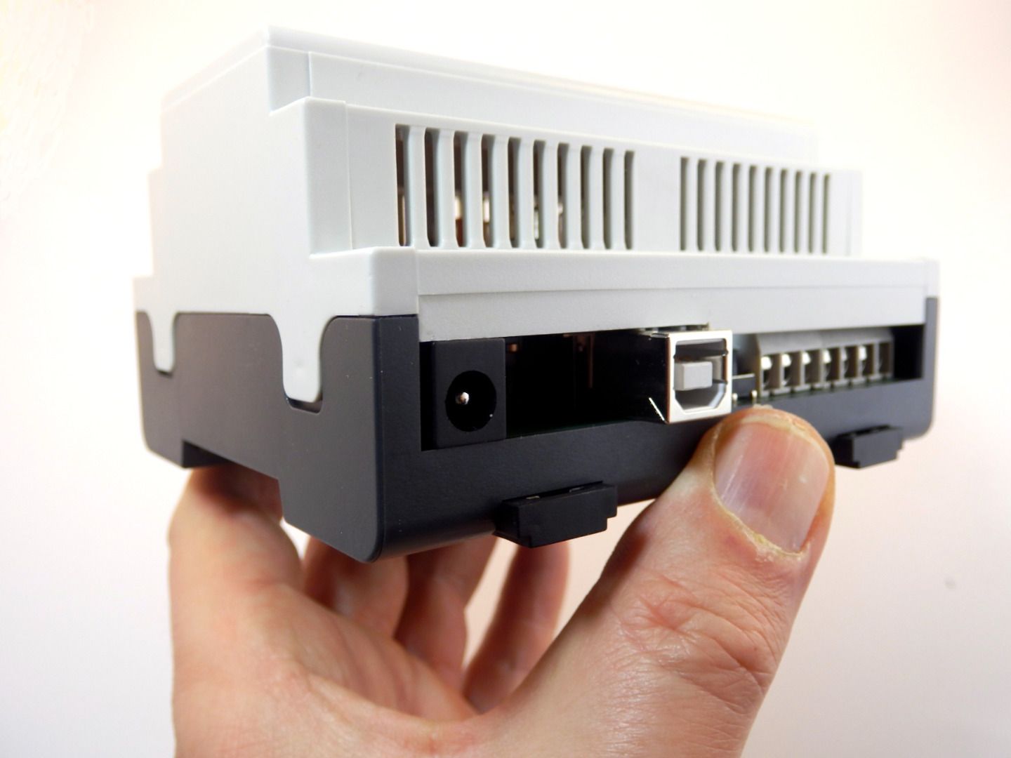 Arduino UNO / Arduino 101 DIN Rail Enclosure & Breadboard : 9 Steps ...