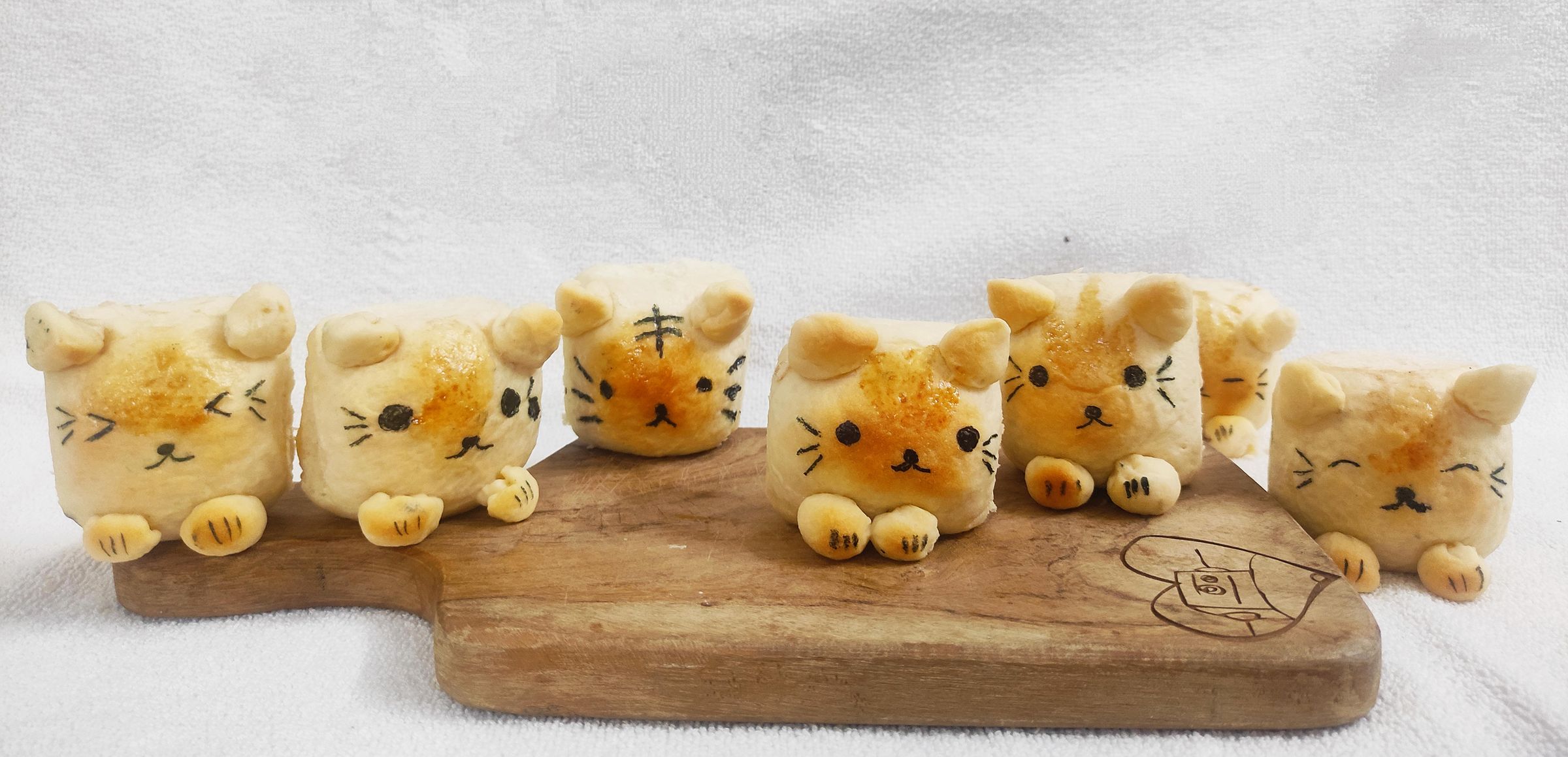 Cat Family | Cats and Tigers Pull-apart Buns : 14 Steps (with Pictures ...