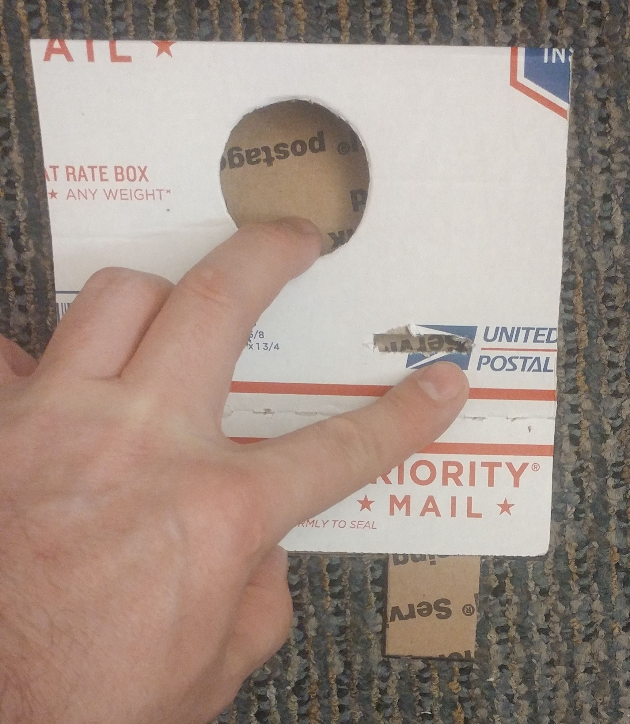 USPS Phone Stand : 4 Steps - Instructables