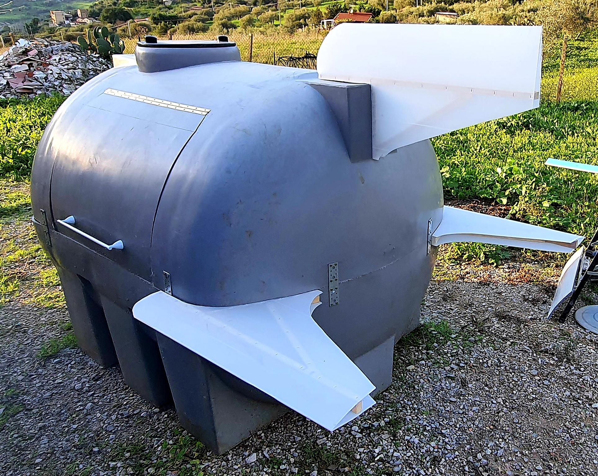 Space Chicken Spaceship Chicken Coop : 13 Steps (with Pictures ...