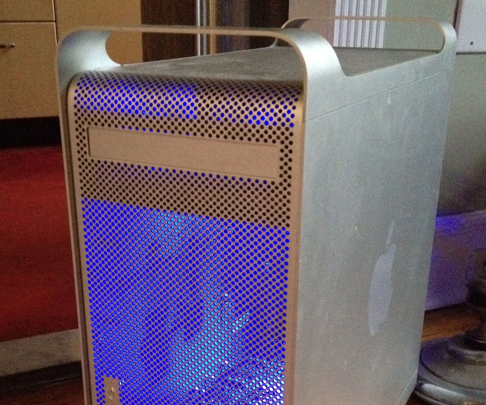 Dead Computer Reincarnated As Art, Furniture, or Incubator for New Life ...