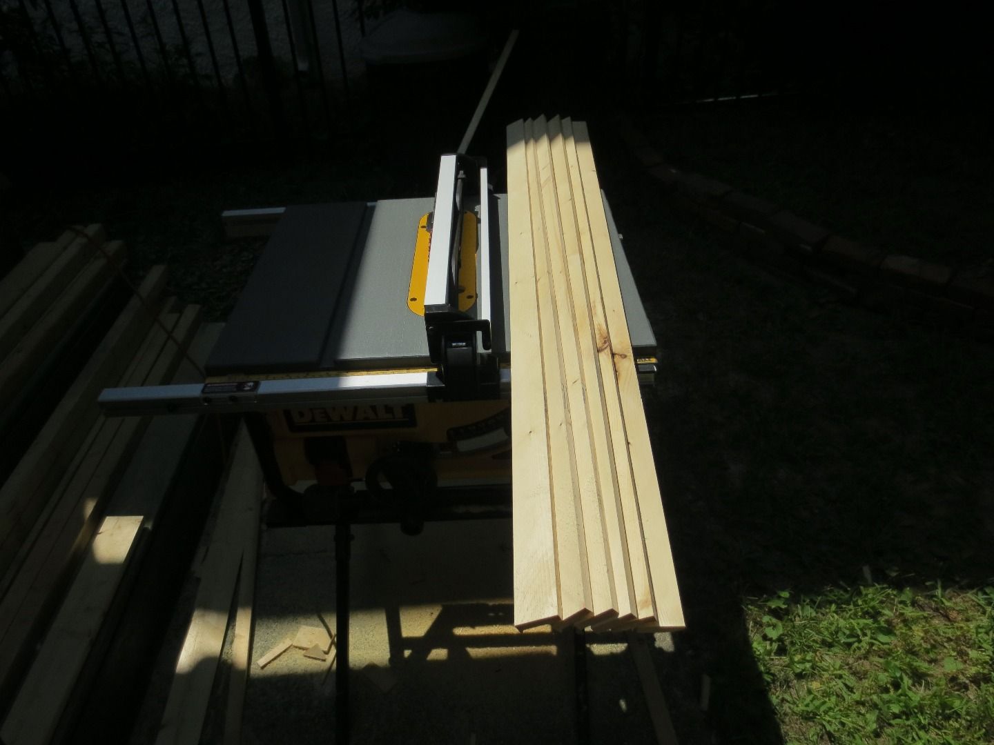 How to Make an $11 Crate With a $3 2x4 : 12 Steps (with Pictures ...