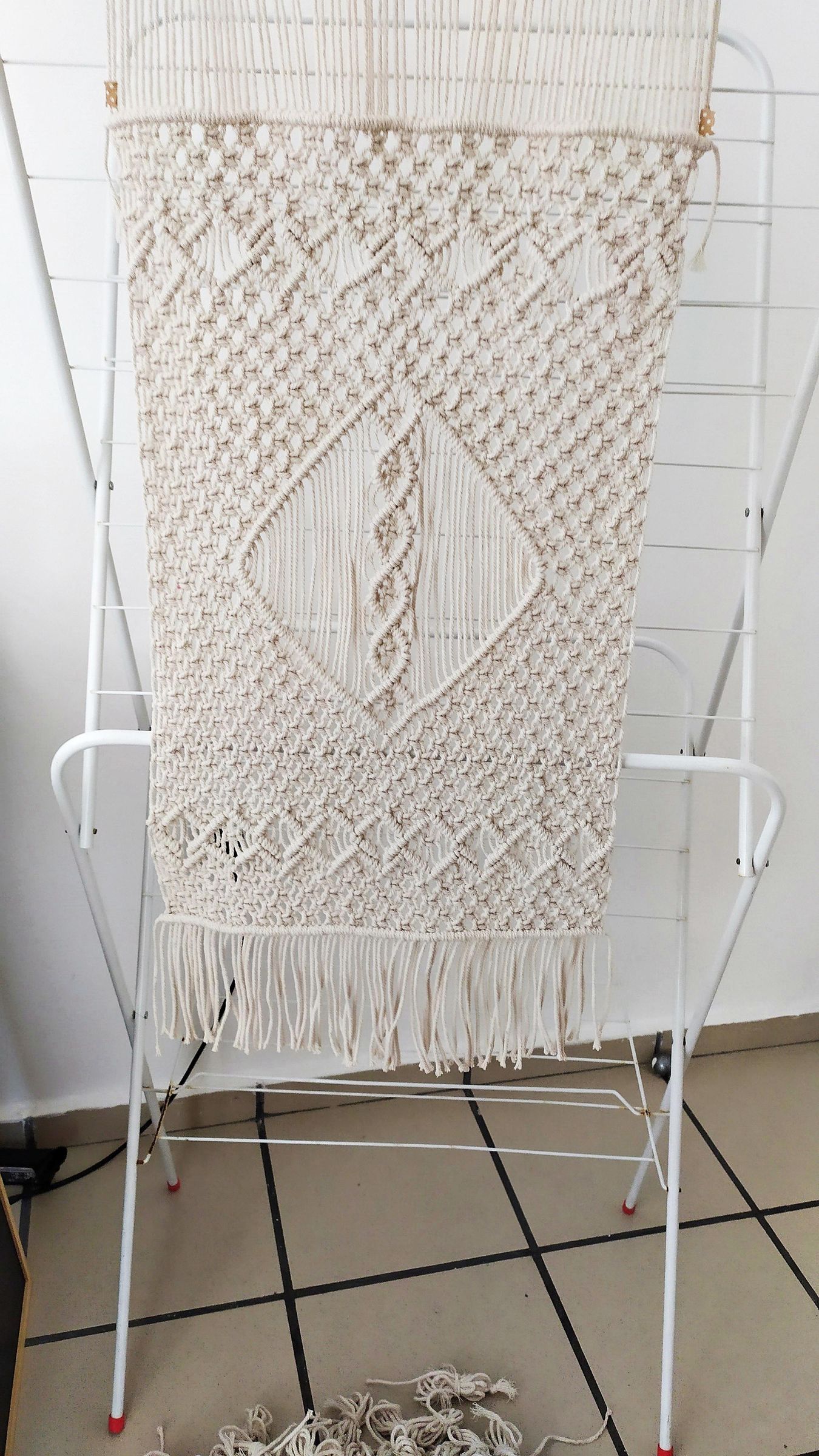 How to Make a Bohemian Macrame Rug : 14 Steps (with Pictures ...