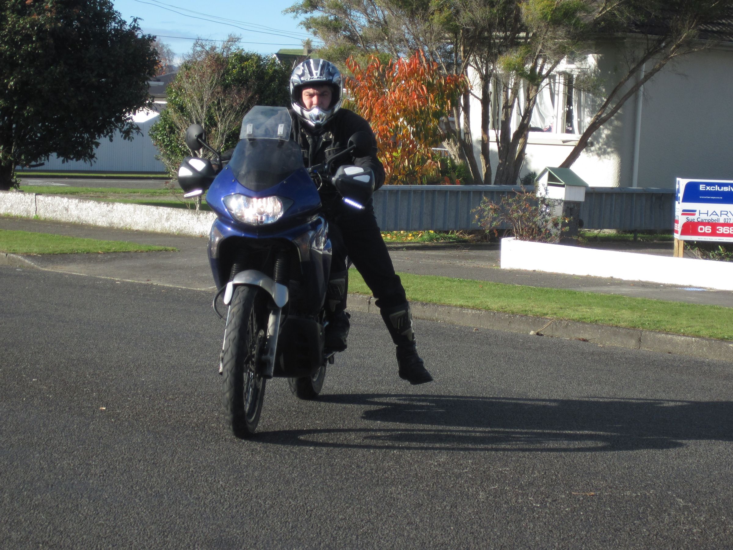 How to Ride a Tall Motorbike If You Are Short. : 6 Steps (with Pictures ...