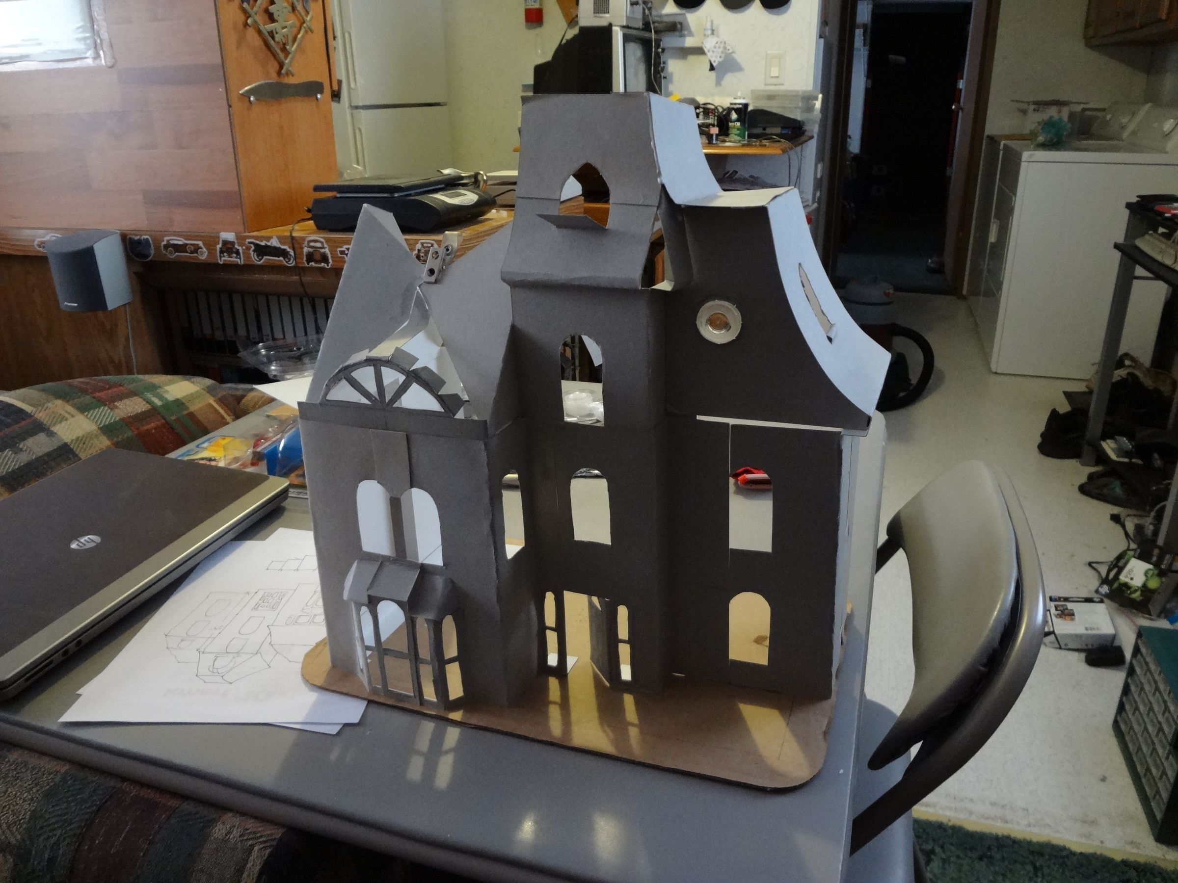 Cardboard Haunted House Layout