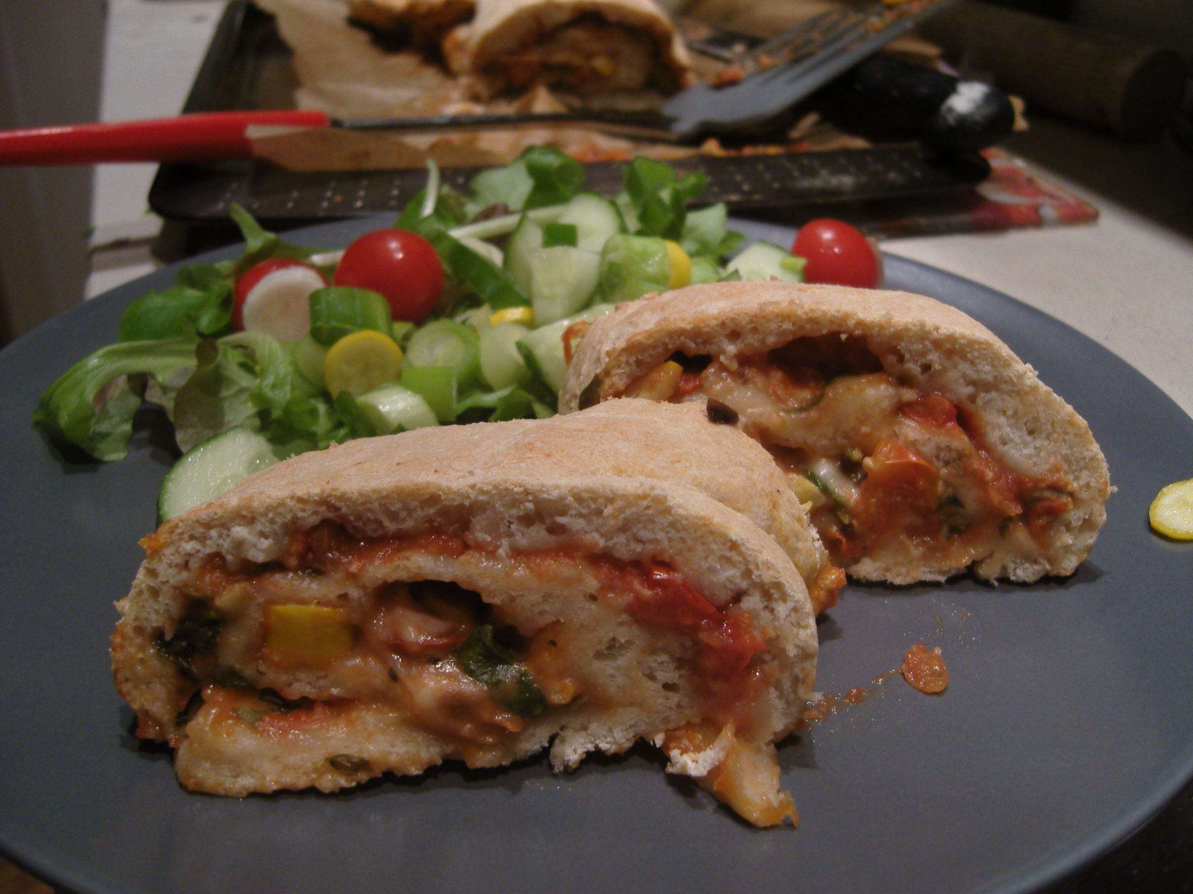 Sandworm / Graboid (Rolled Up) Pizza : 6 Steps - Instructables