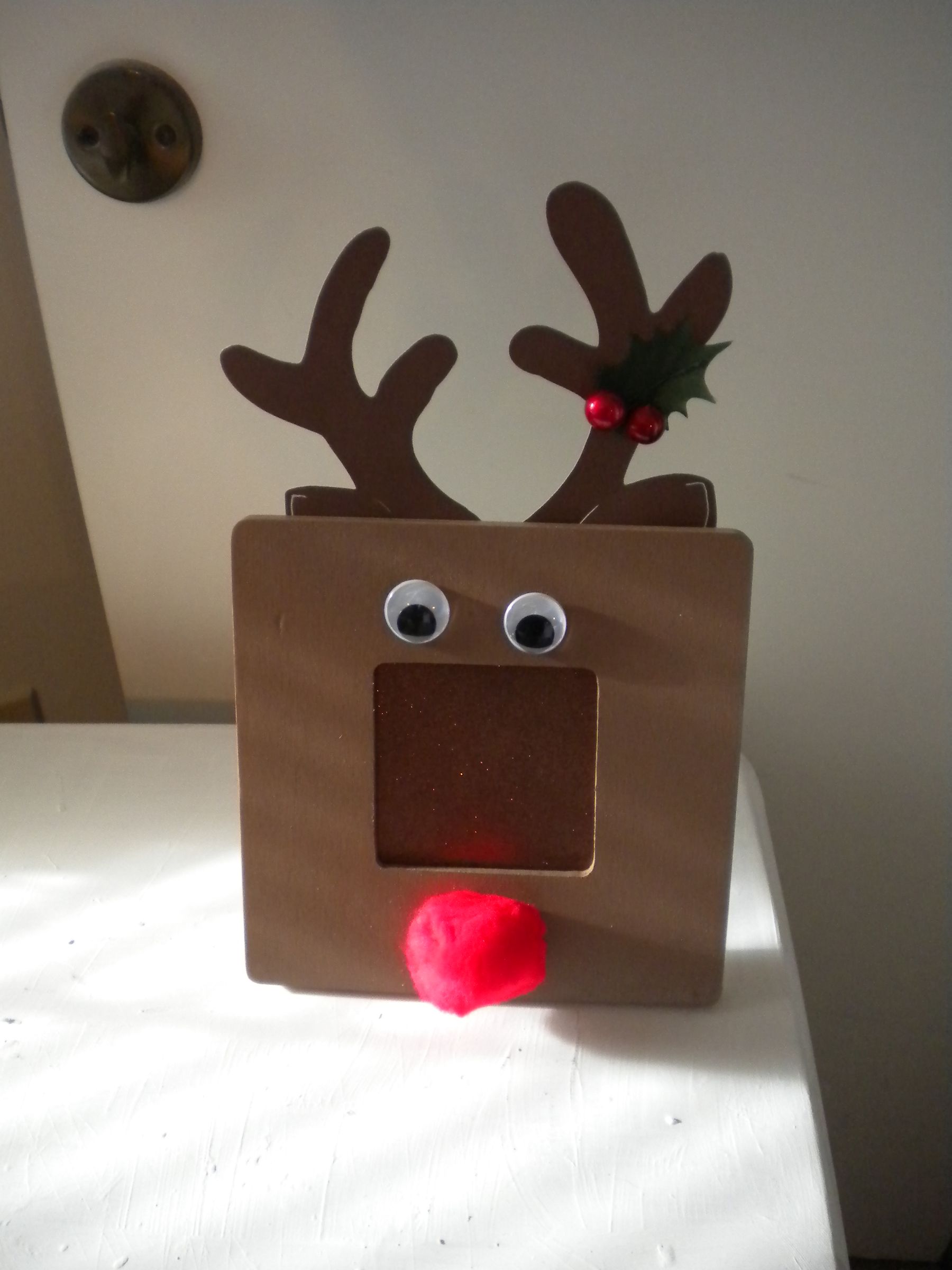Rudolf Picture Frame : 3 Steps - Instructables