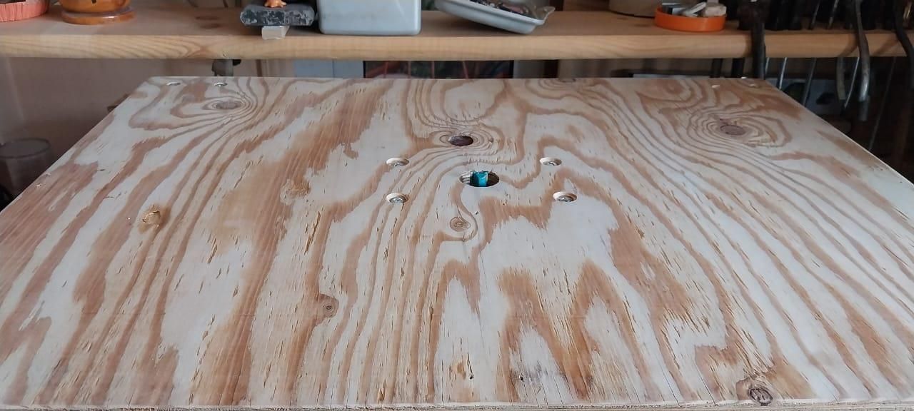 Simple Router Table : 4 Steps - Instructables