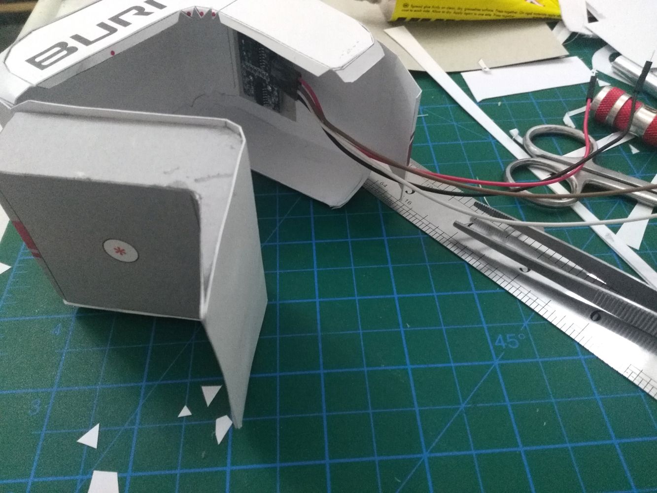 Burn-E PaperCraft Robot : 6 Steps (with Pictures) - Instructables