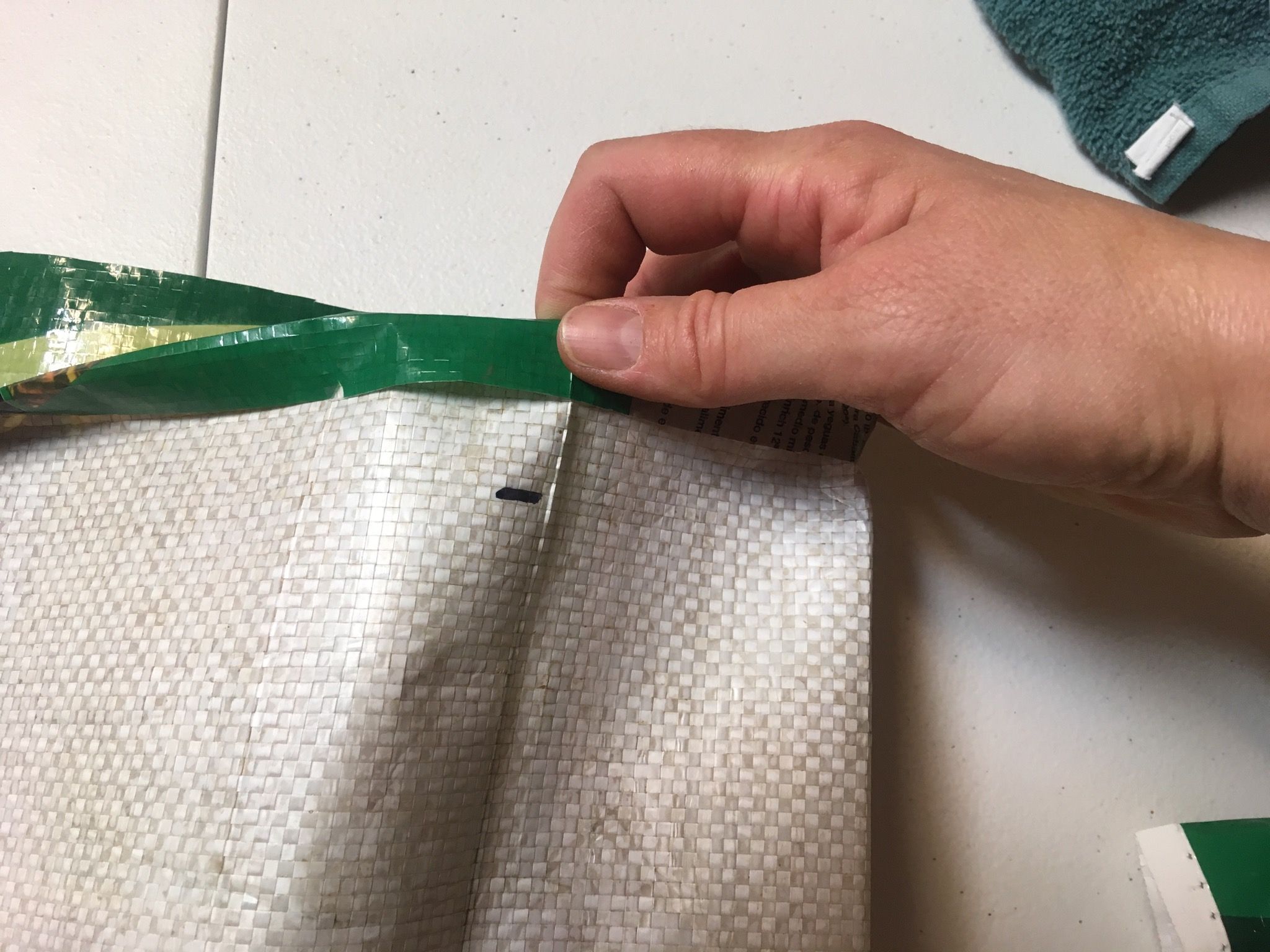 Upcycling Grain Bags Into Tote Bags : 7 Steps (with Pictures ...