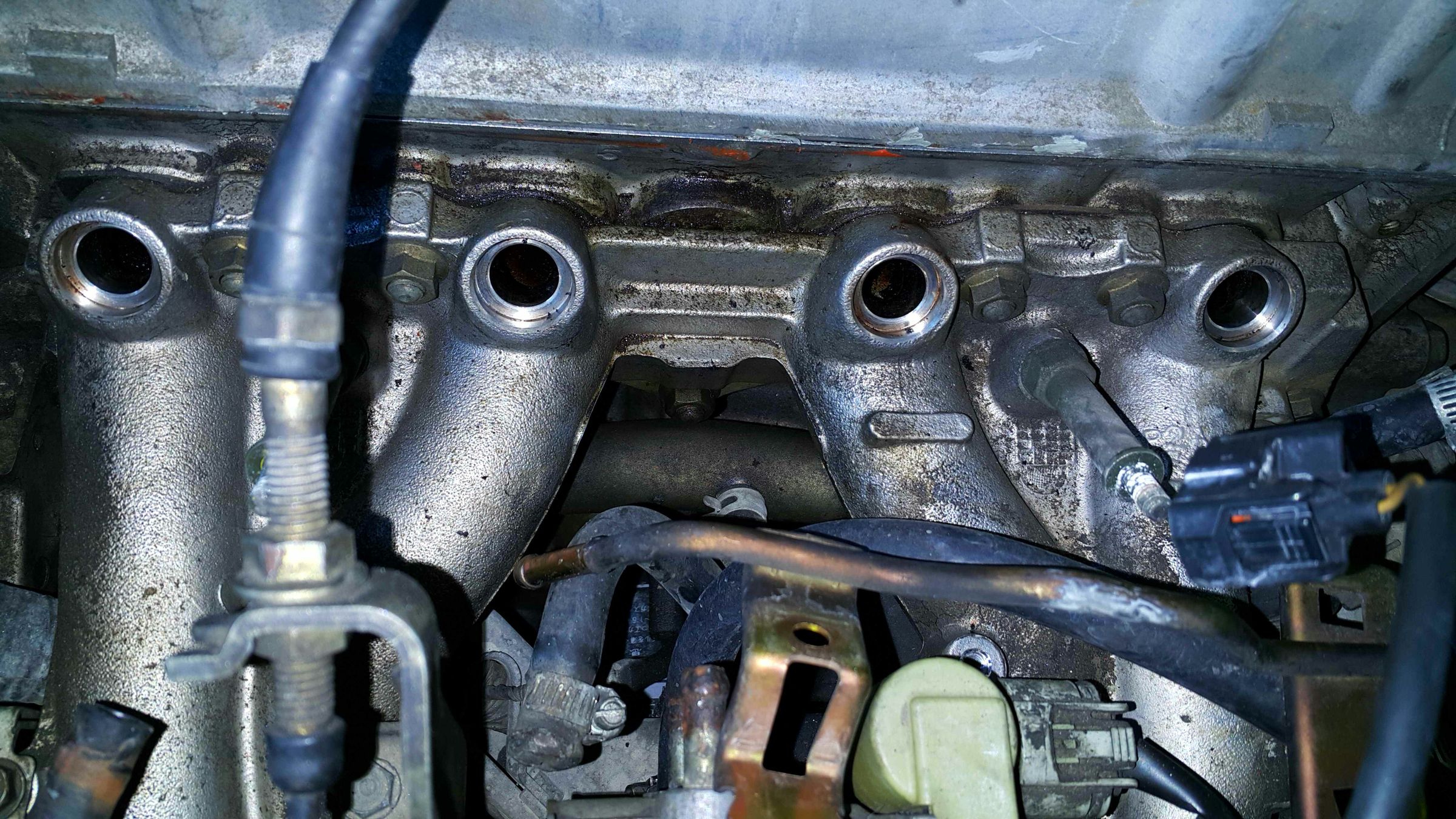 Replacing Fuel Injectors (Honda Civic 1999 D15B) : 6 Steps (with ...