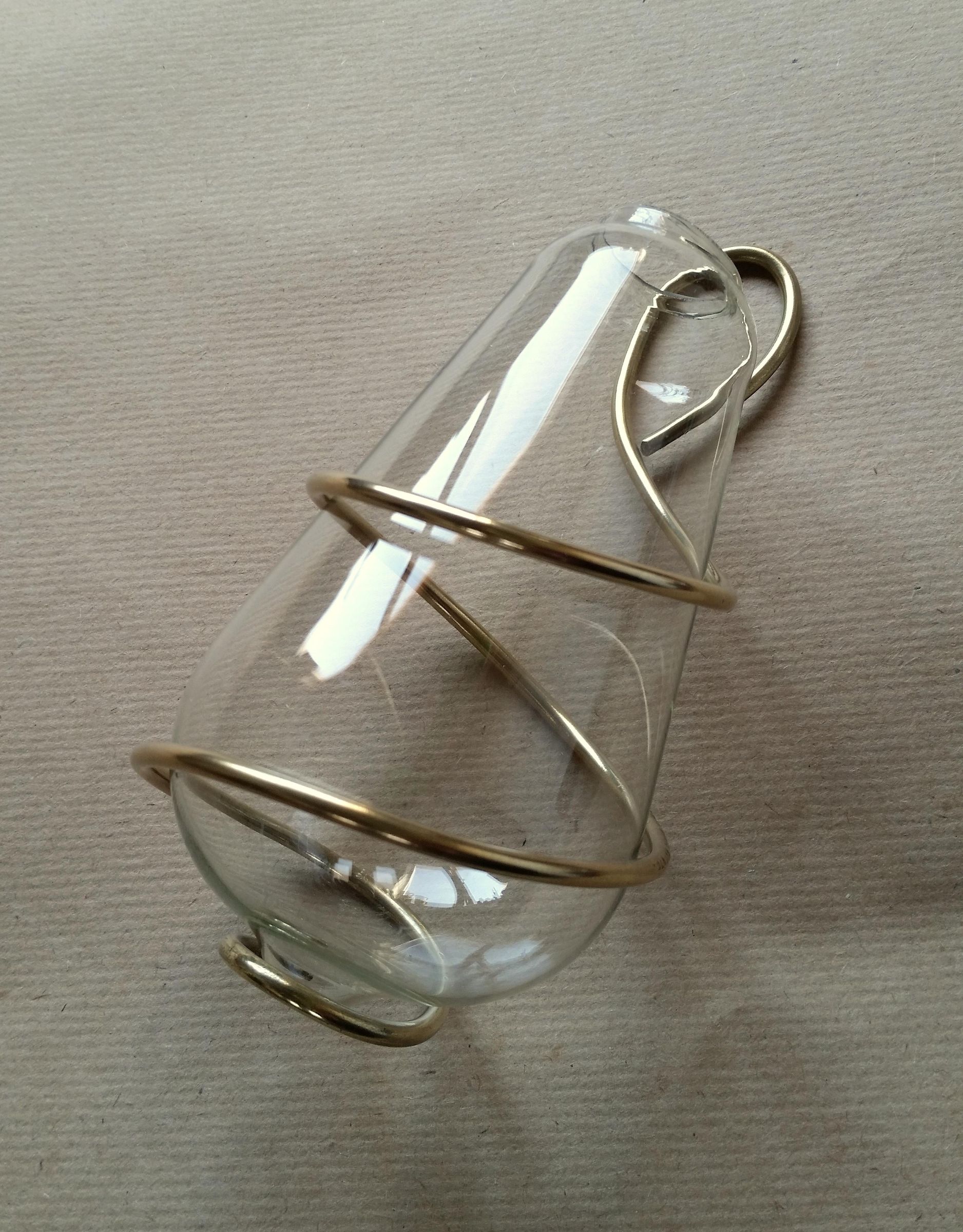 Water Propping Station From Light Bulbs : 8 Steps (with Pictures ...