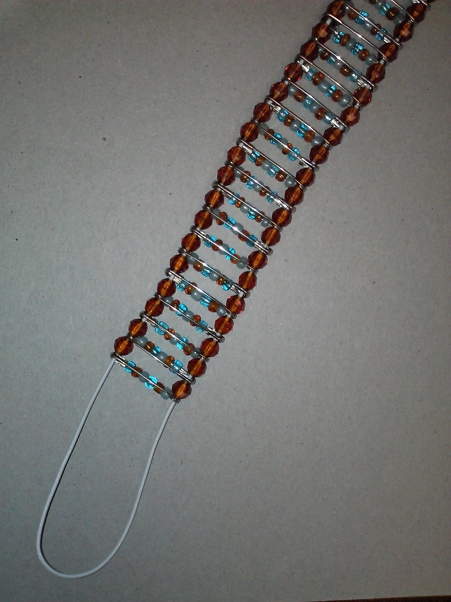 Safety Pin Bracelet : 10 Steps - Instructables