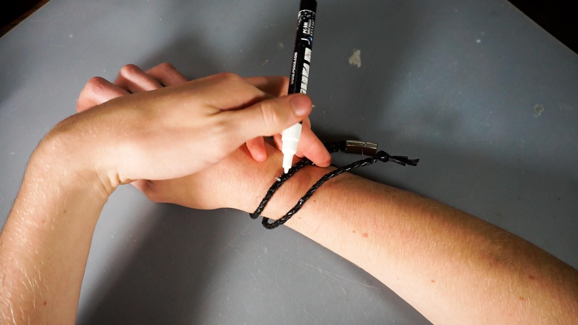 Double Round Braided Leather Bracelet : 11 Steps (with Pictures ...