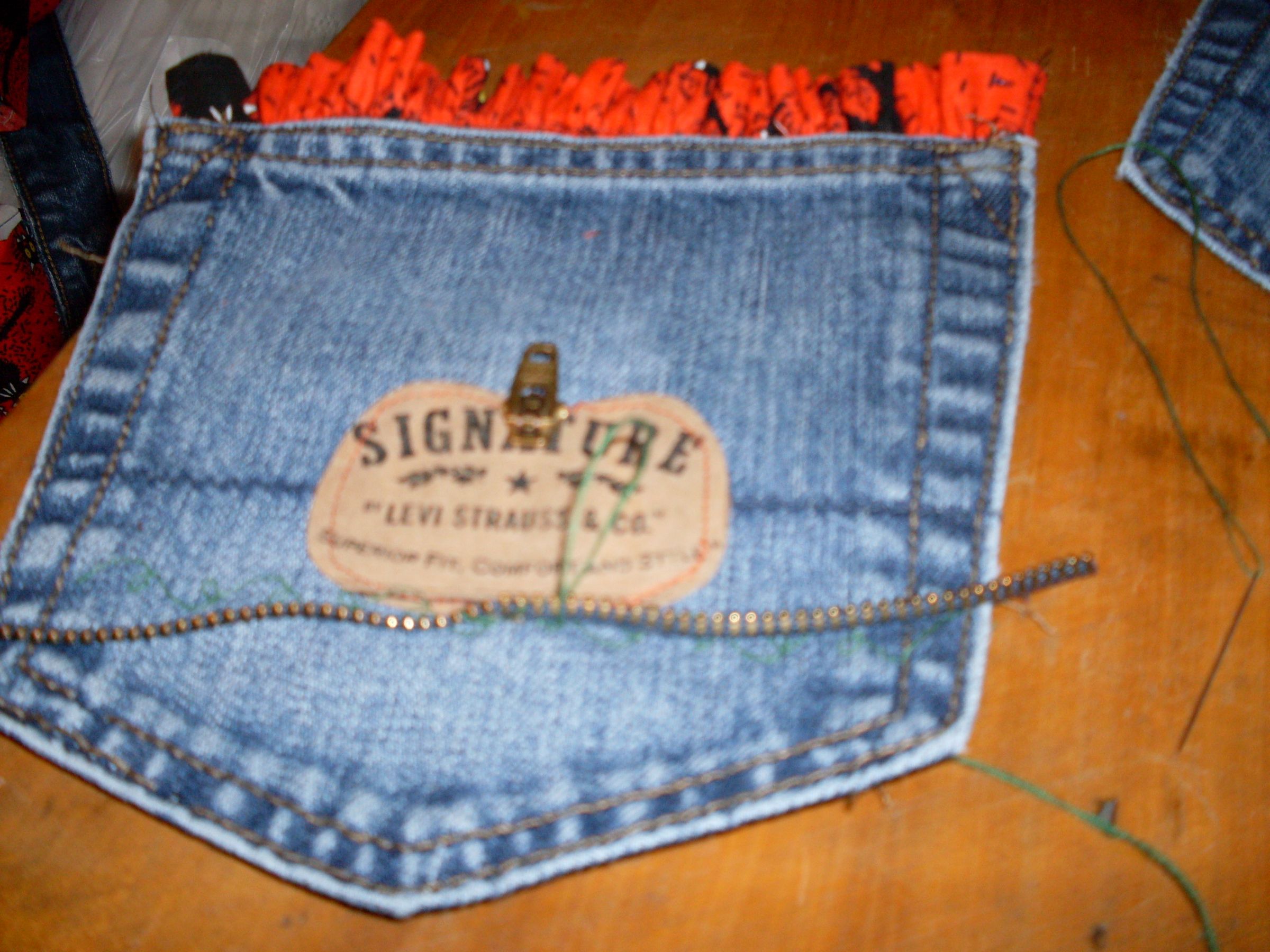 Jeans Apron : 10 Steps (with Pictures) - Instructables