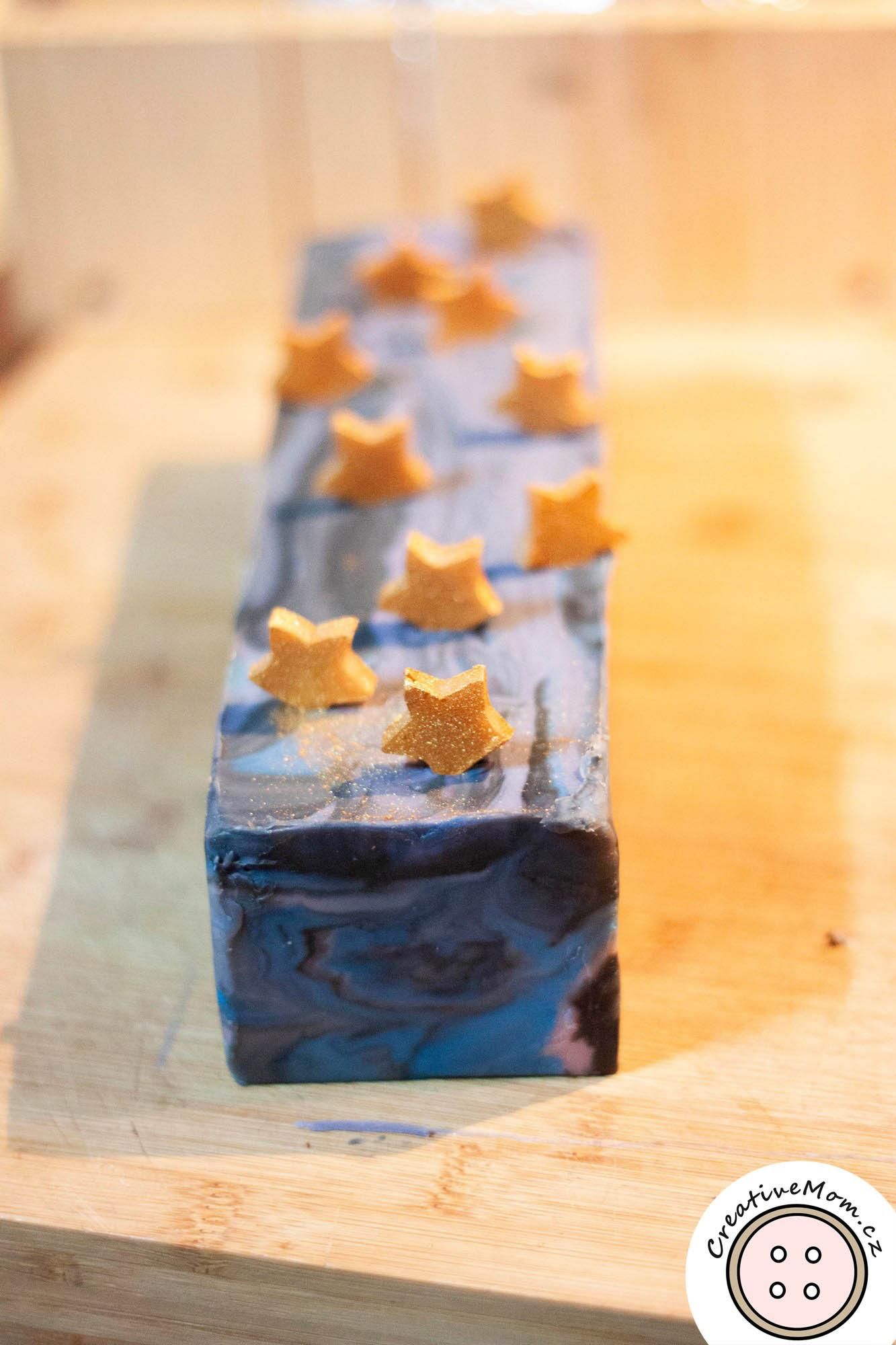 Starry Space Soap : 6 Steps (with Pictures) - Instructables