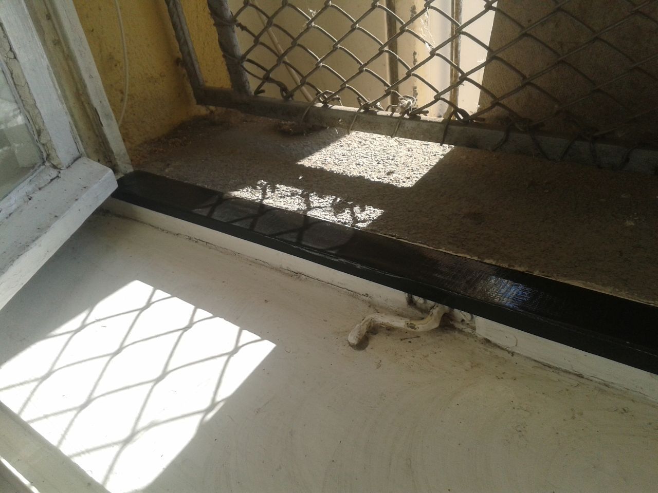 Duct Tape Window Insulation : 4 Steps (with Pictures) - Instructables
