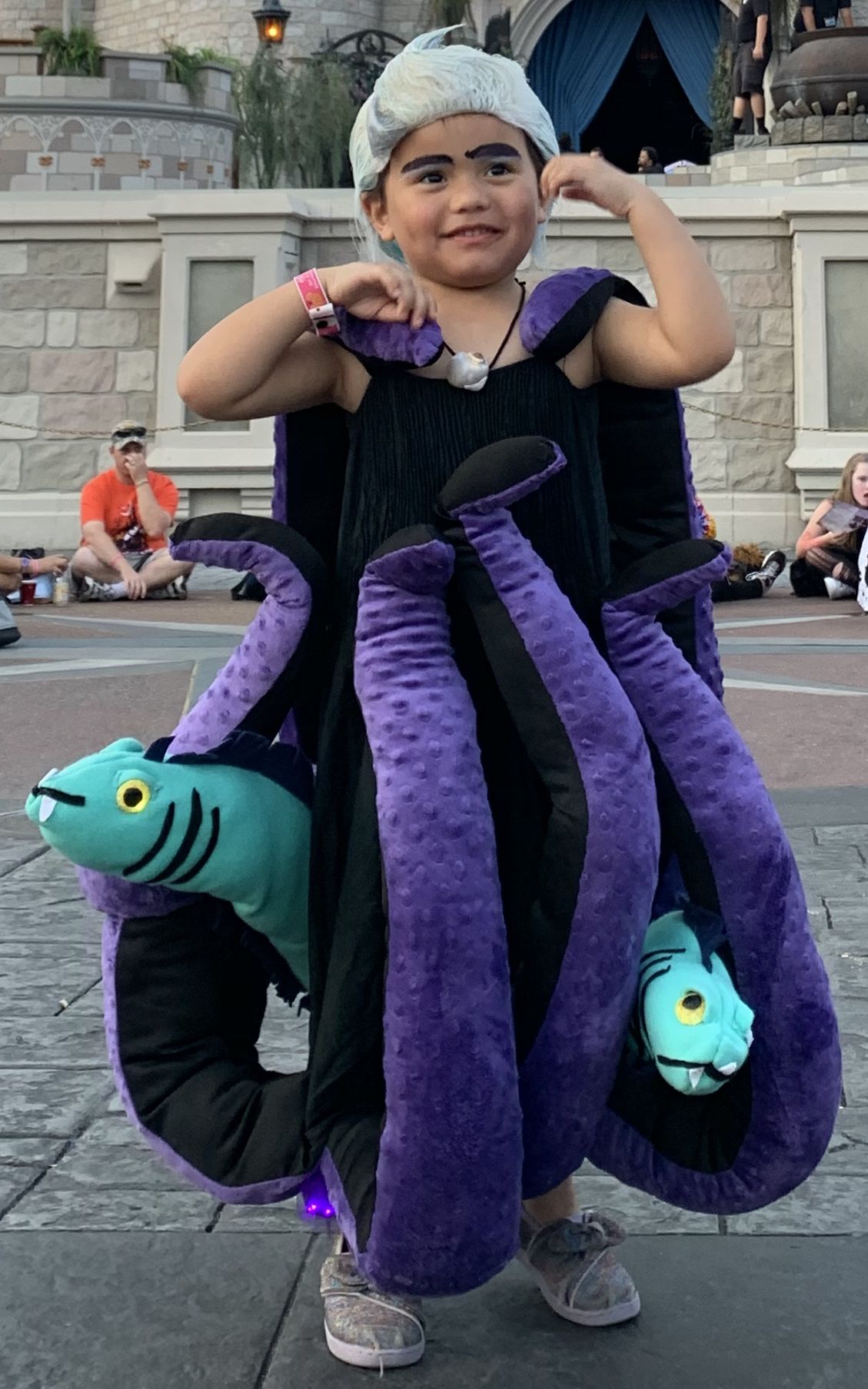 Ursula Eels Costume