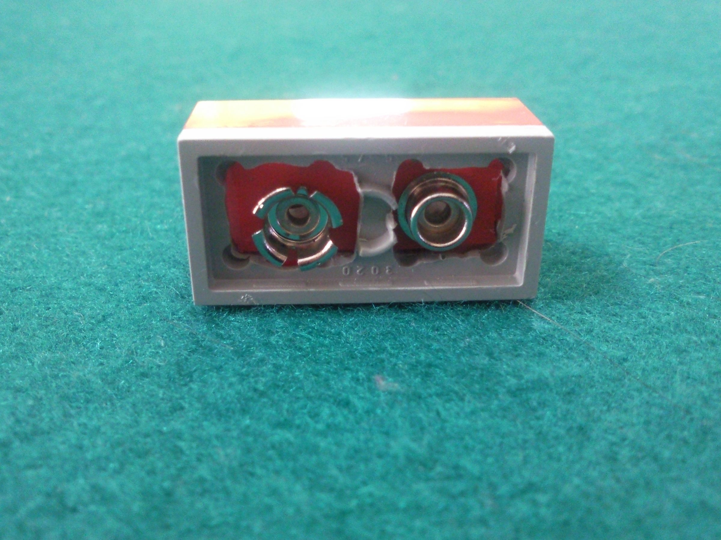 The Most Basic LEGO 9V Flashlight. : 5 Steps (with Pictures ...