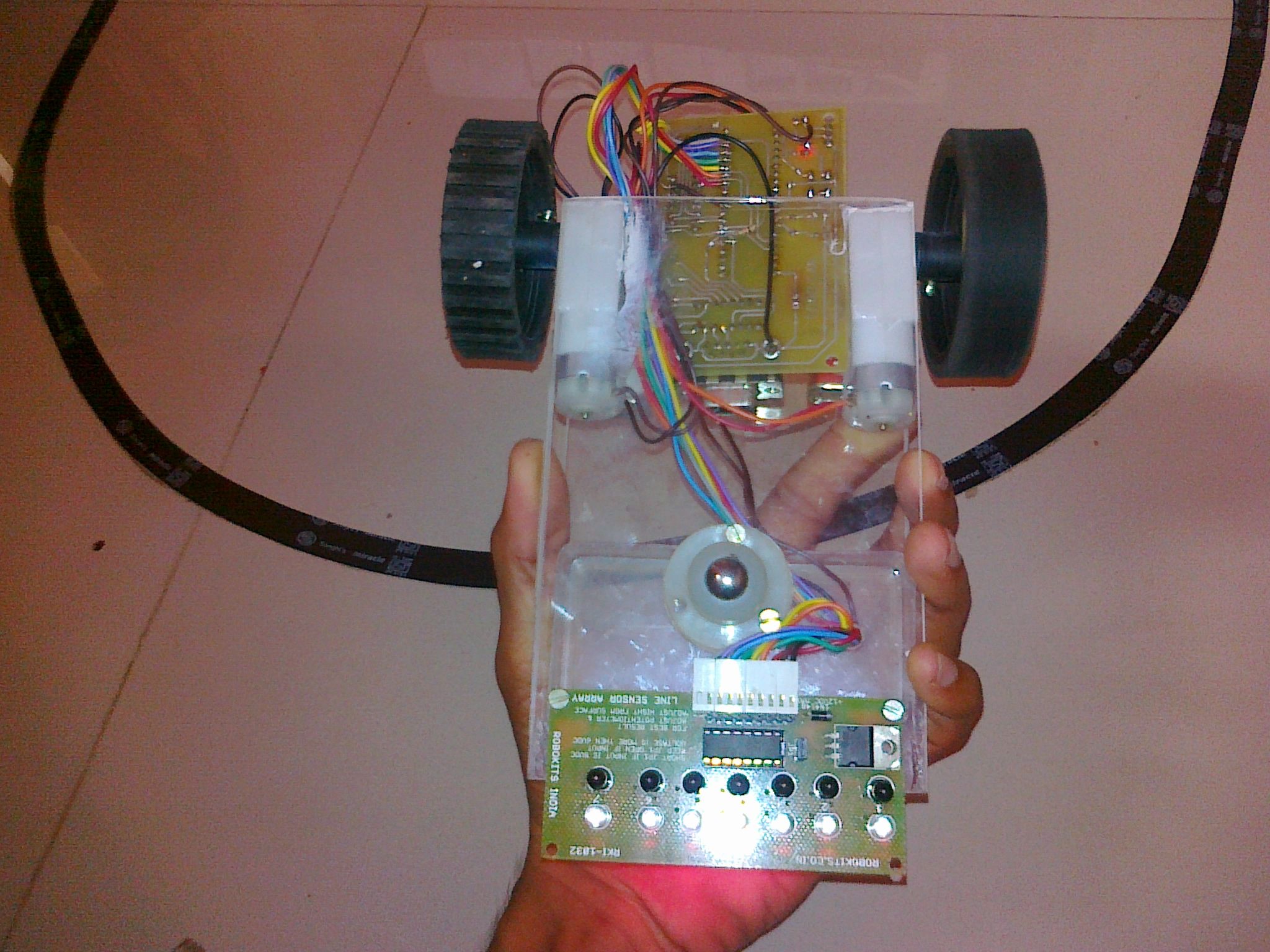 PID Line Follower - PIC16F877A - Instructables