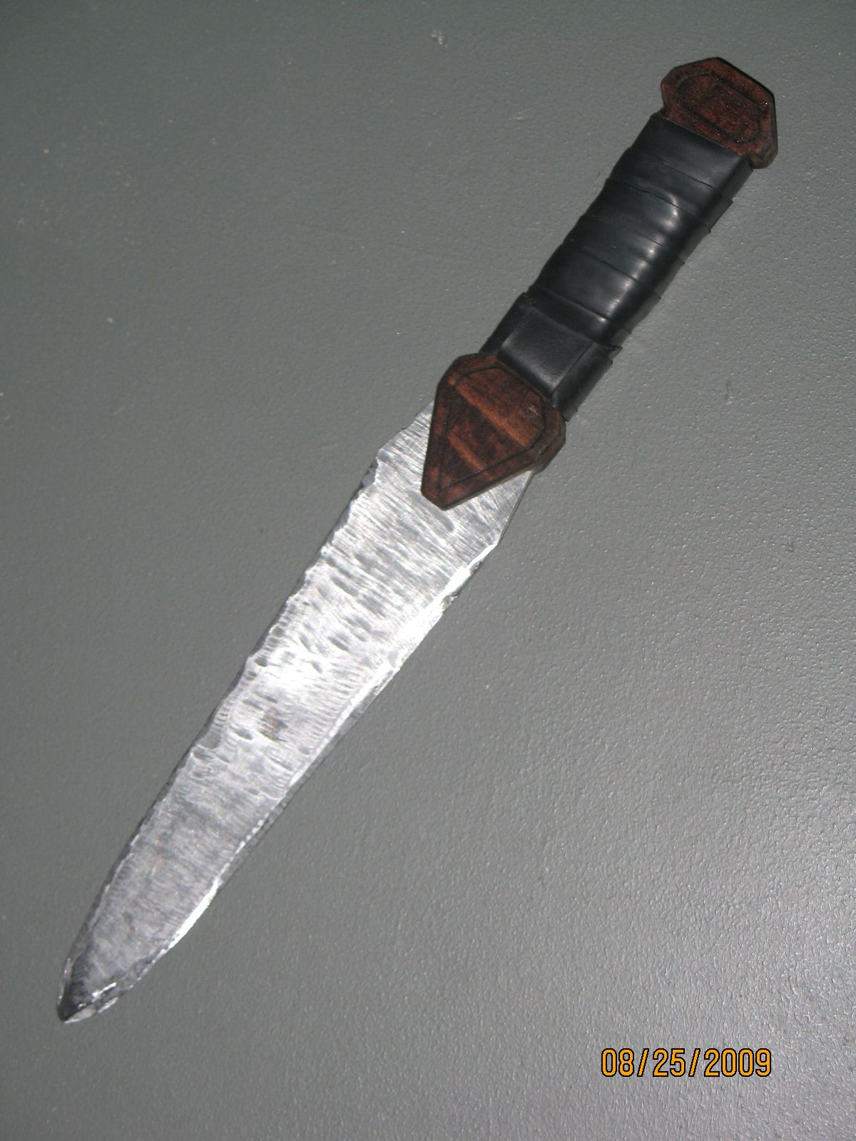 Making a Dagger From Found Materials! *UPDATE* : 9 Steps - Instructables