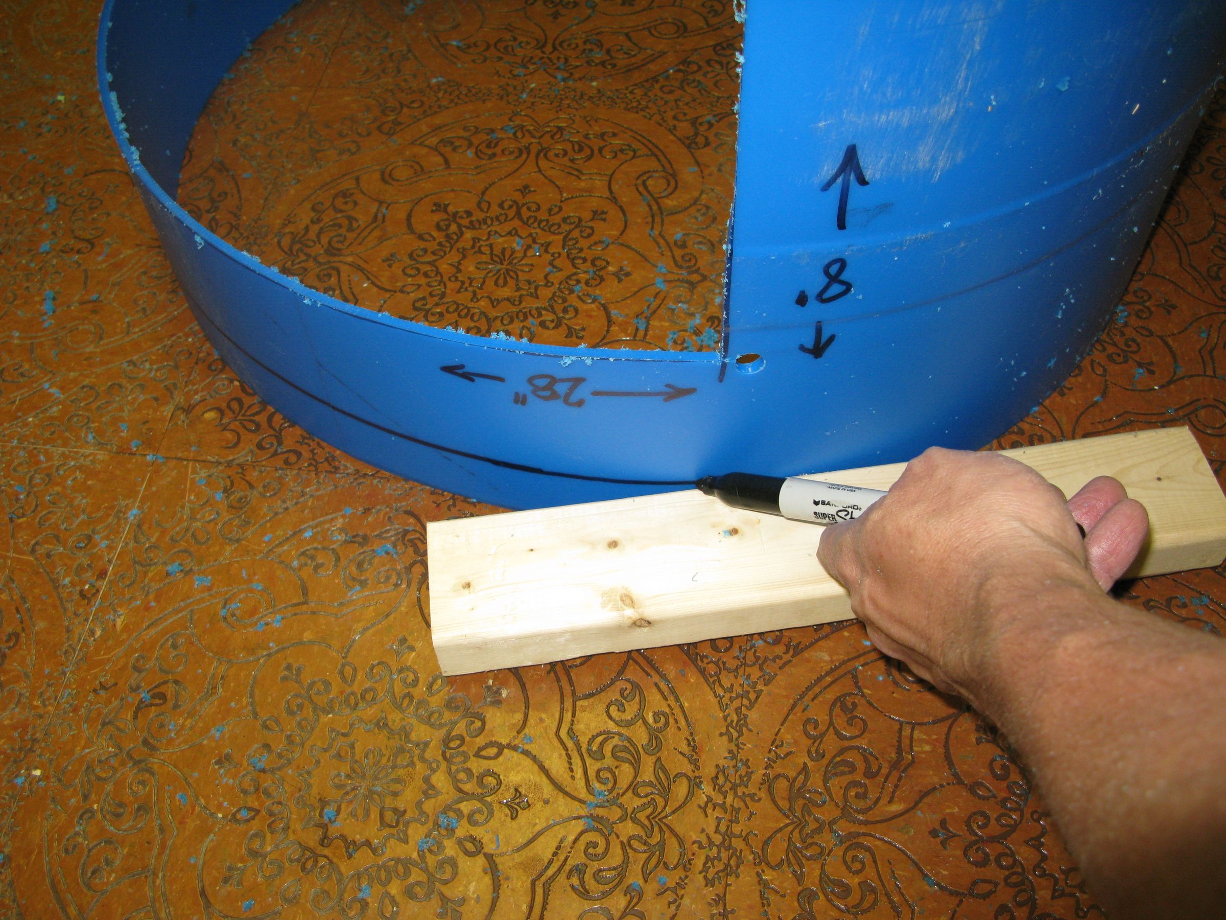 Earth Box From a Plastic Barrel : 12 Steps - Instructables