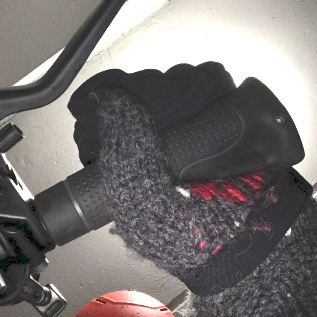 Turn Your Gloves Into Temporary Mittens : 7 Steps (with Pictures ...