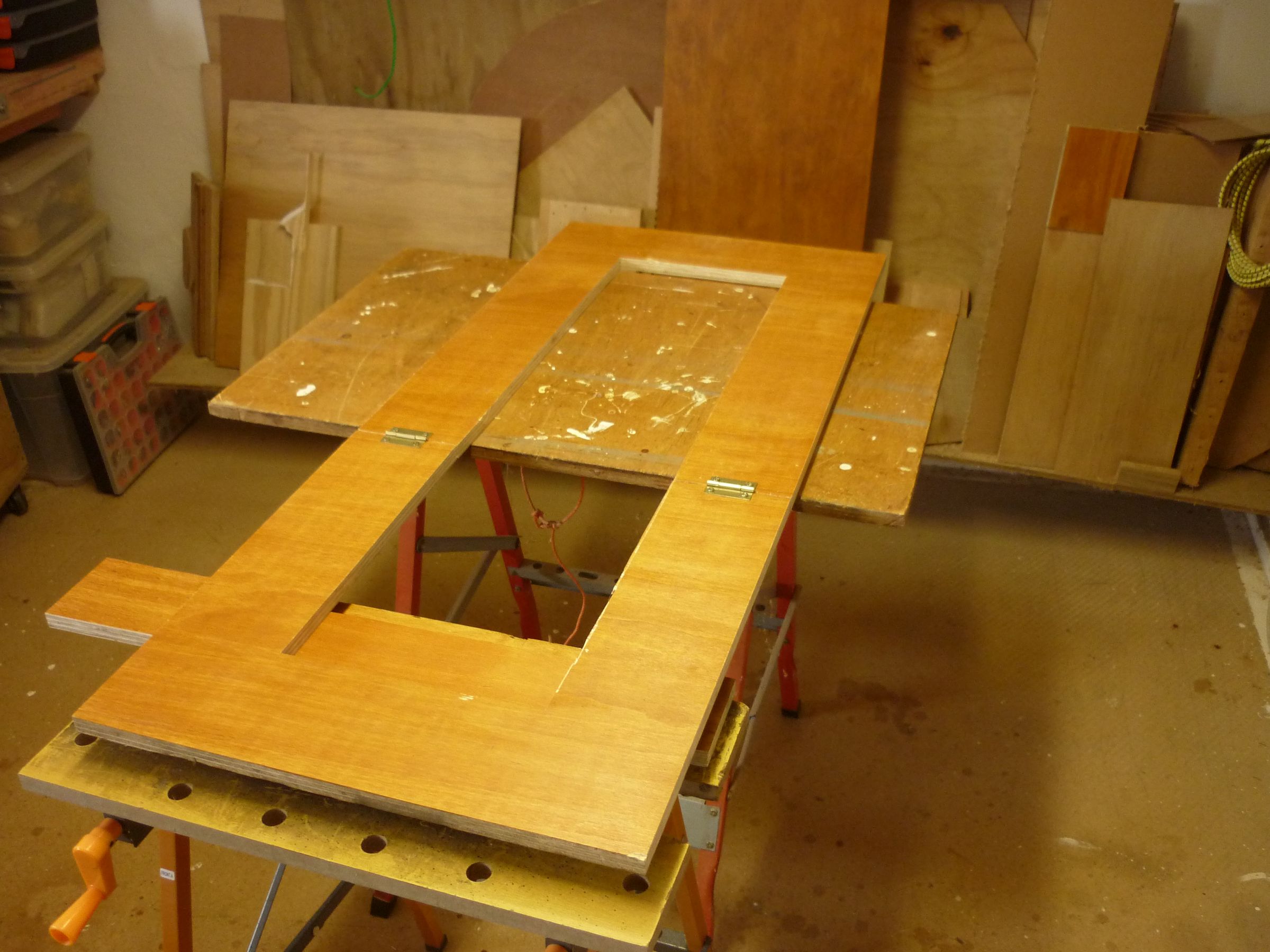 Collapsible Z-Shaped Side Table : 7 Steps (with Pictures) - Instructables