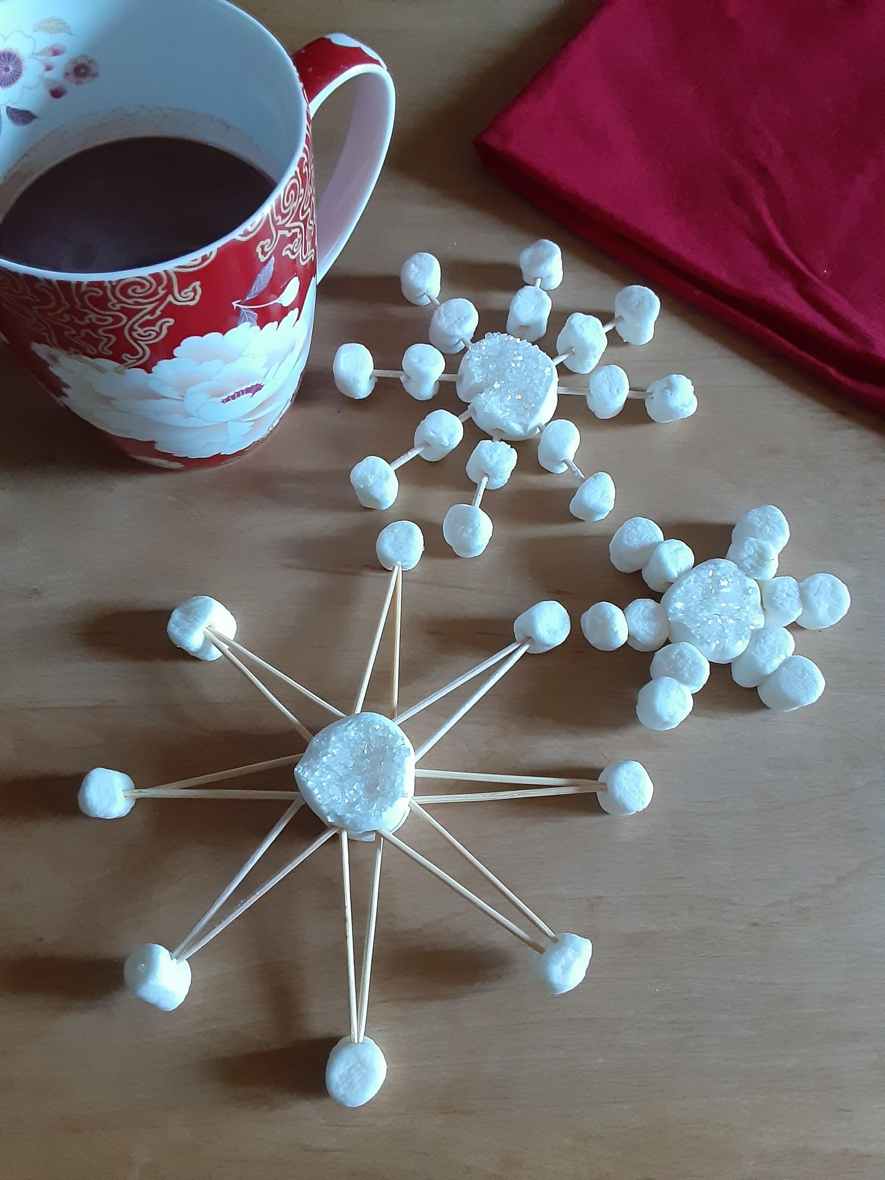 Sweet Marshmallow Snowflakes : 5 Steps - Instructables
