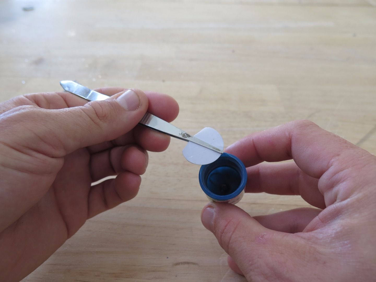 Glitter Roulette With Party Poppers : 7 Steps (with Pictures ...